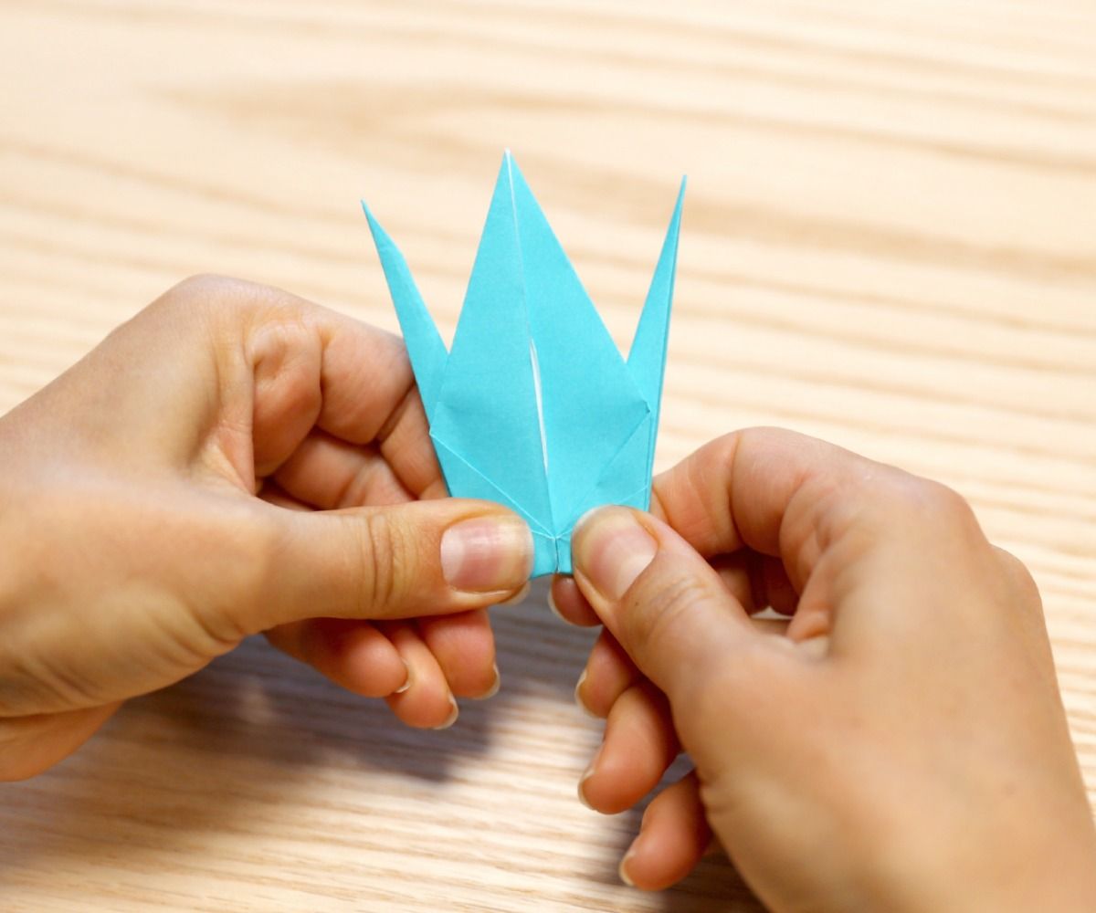 How to Make a Paper Crane : 16 Steps (with Pictures) - Instructables