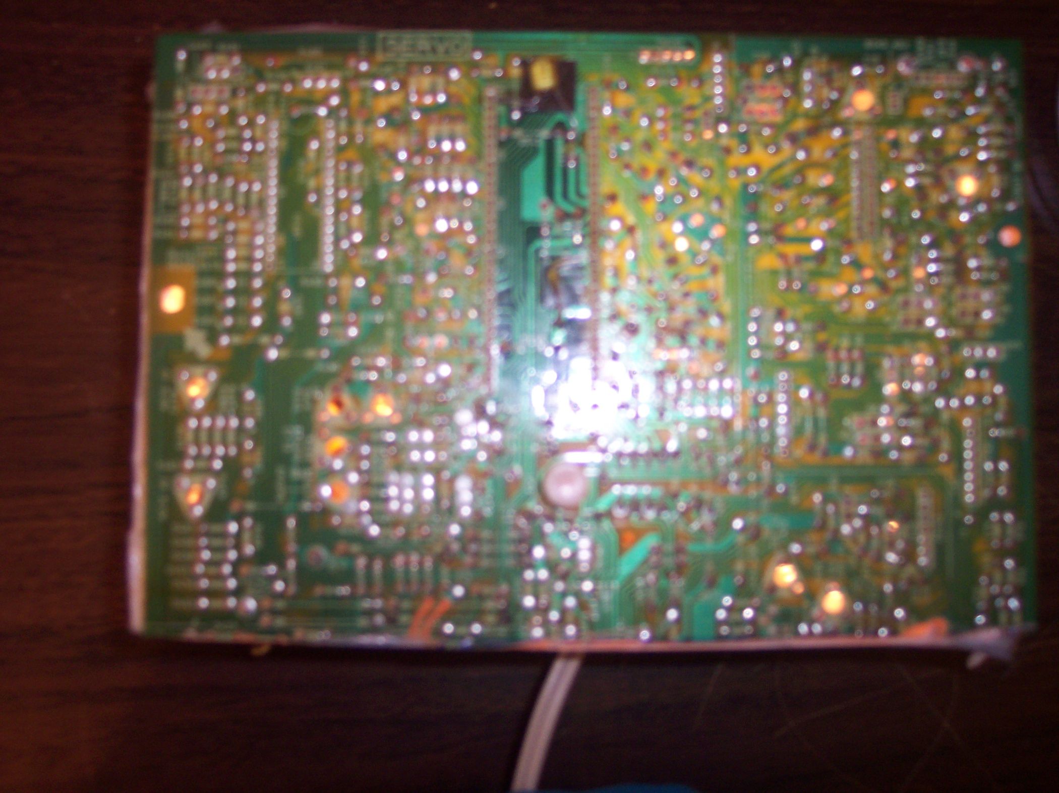 Circuit Board Wall Lamp!!!!! : 5 Steps - Instructables