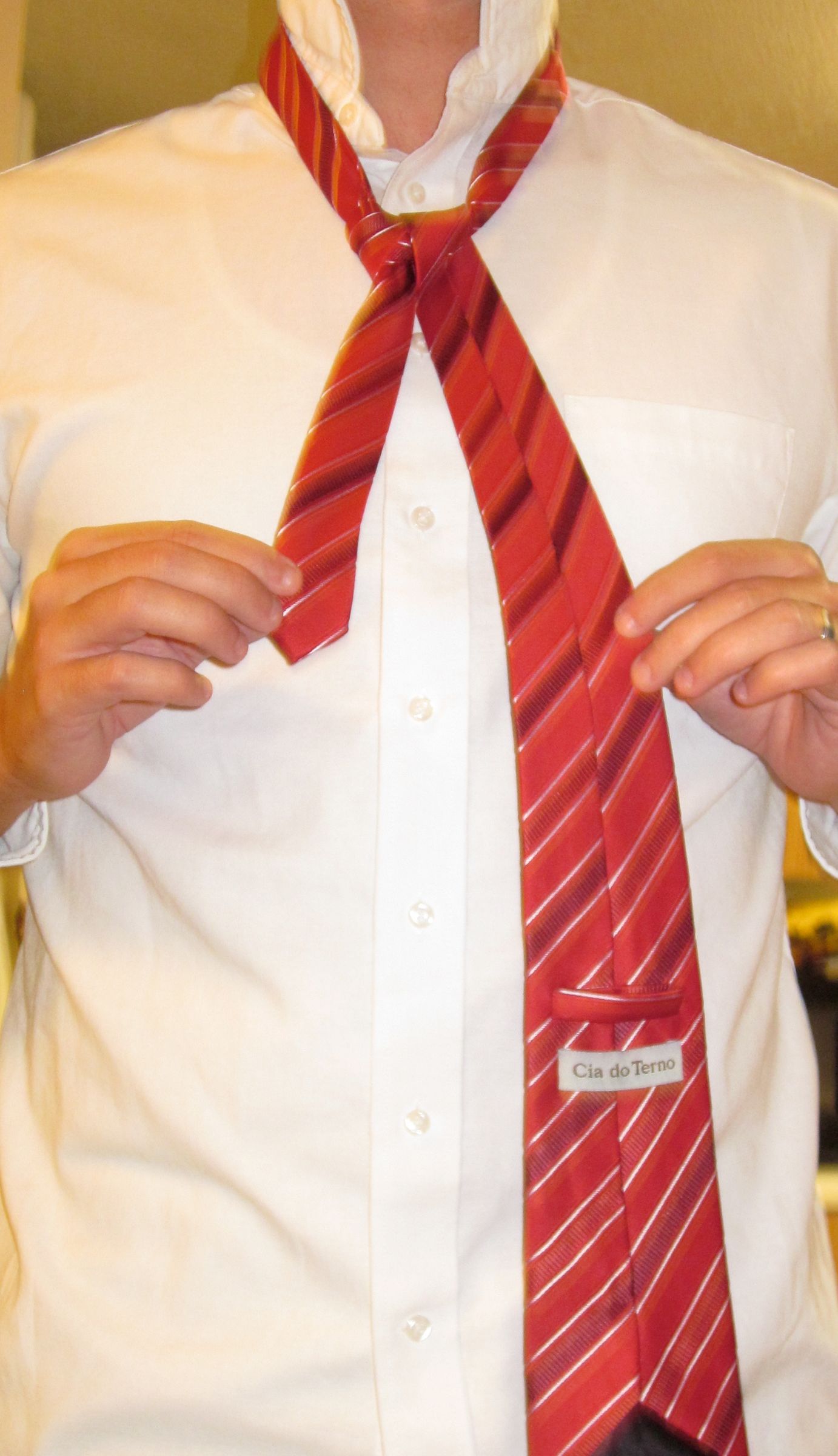 How to Tie a Double Windsor Knot : 6 Steps (with Pictures) - Instructables