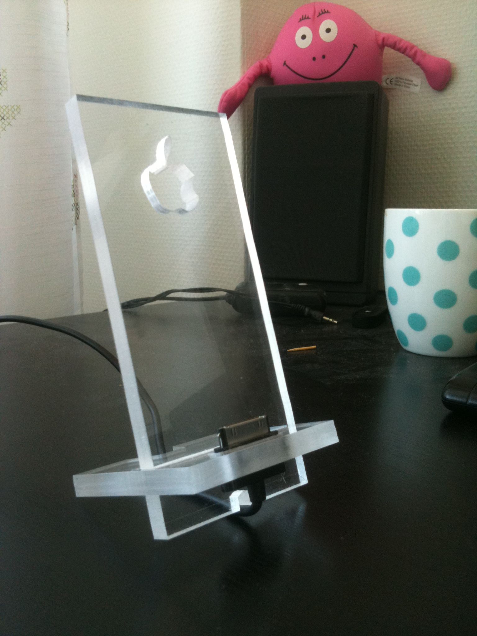Simple Iphone Stand From 8mm Plexiglass - Instructables