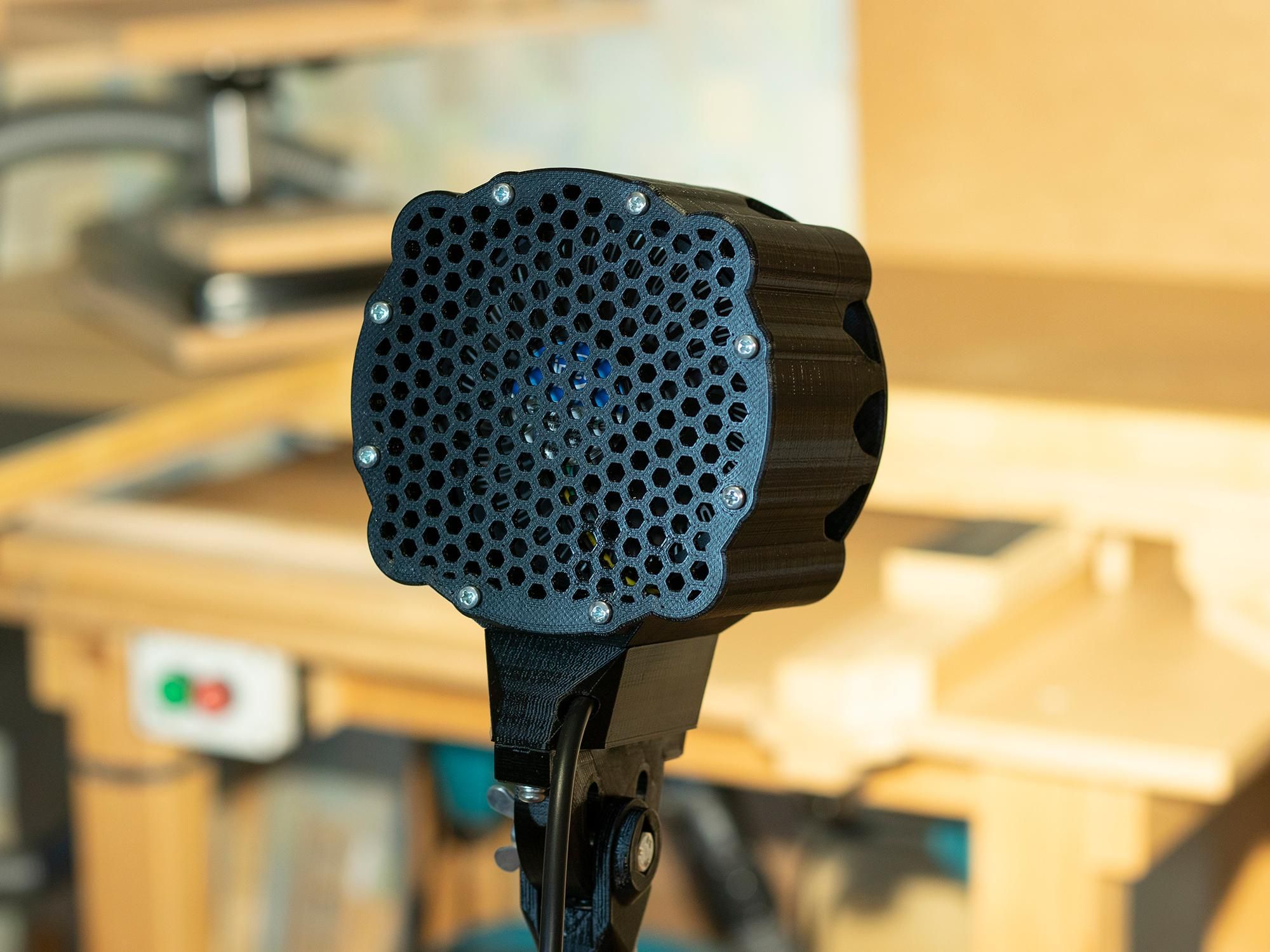 3D Printed Natural-Color Cost-Effective Worklight (Extreme Attention to ...