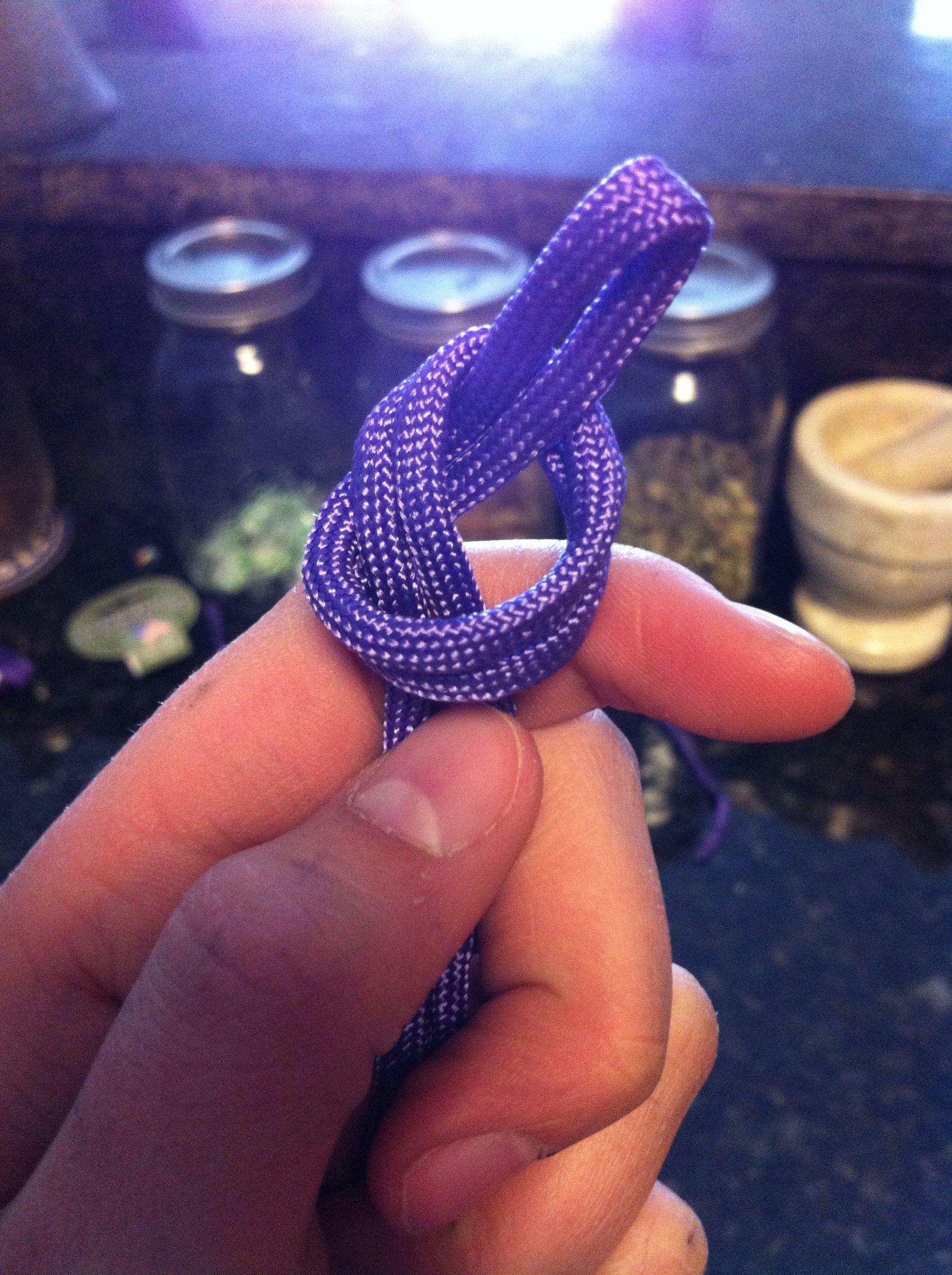 Paracord MAN!! : 7 Steps - Instructables