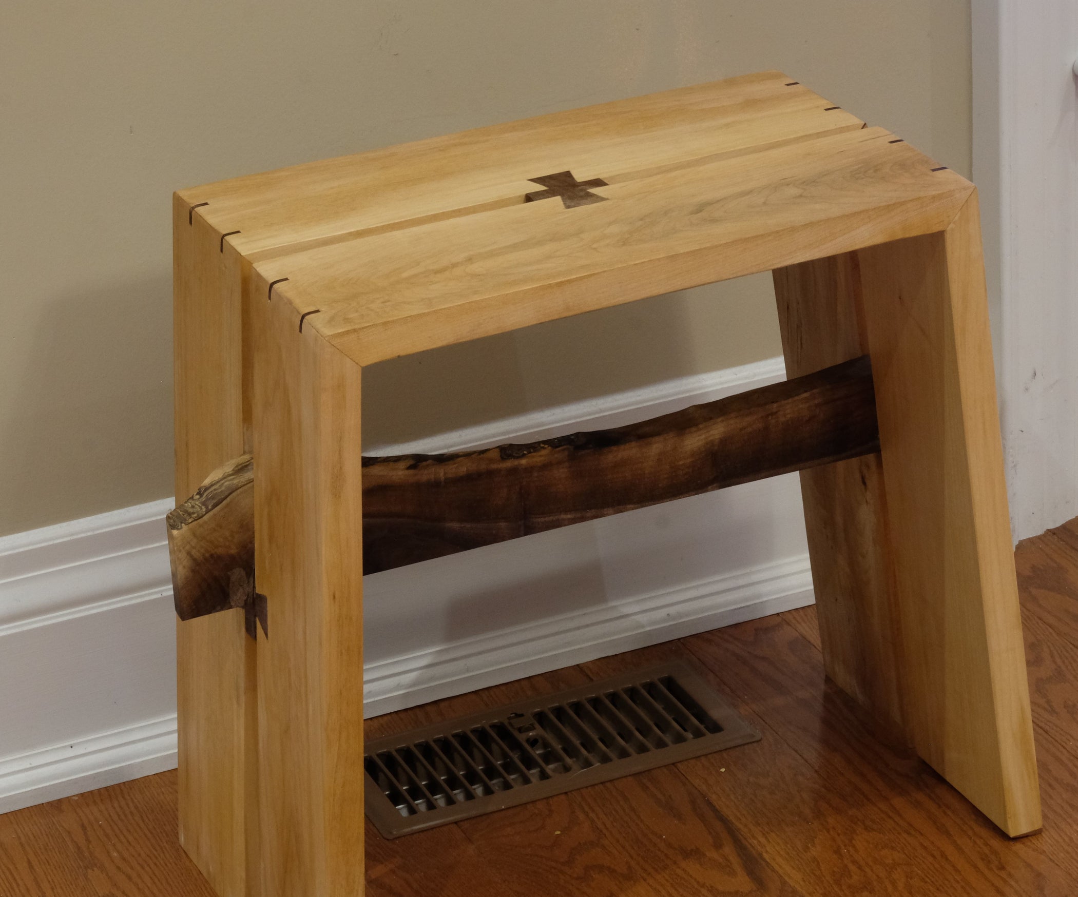 Japanese Inspired Retro Stool : 4 Steps (with Pictures) - Instructables