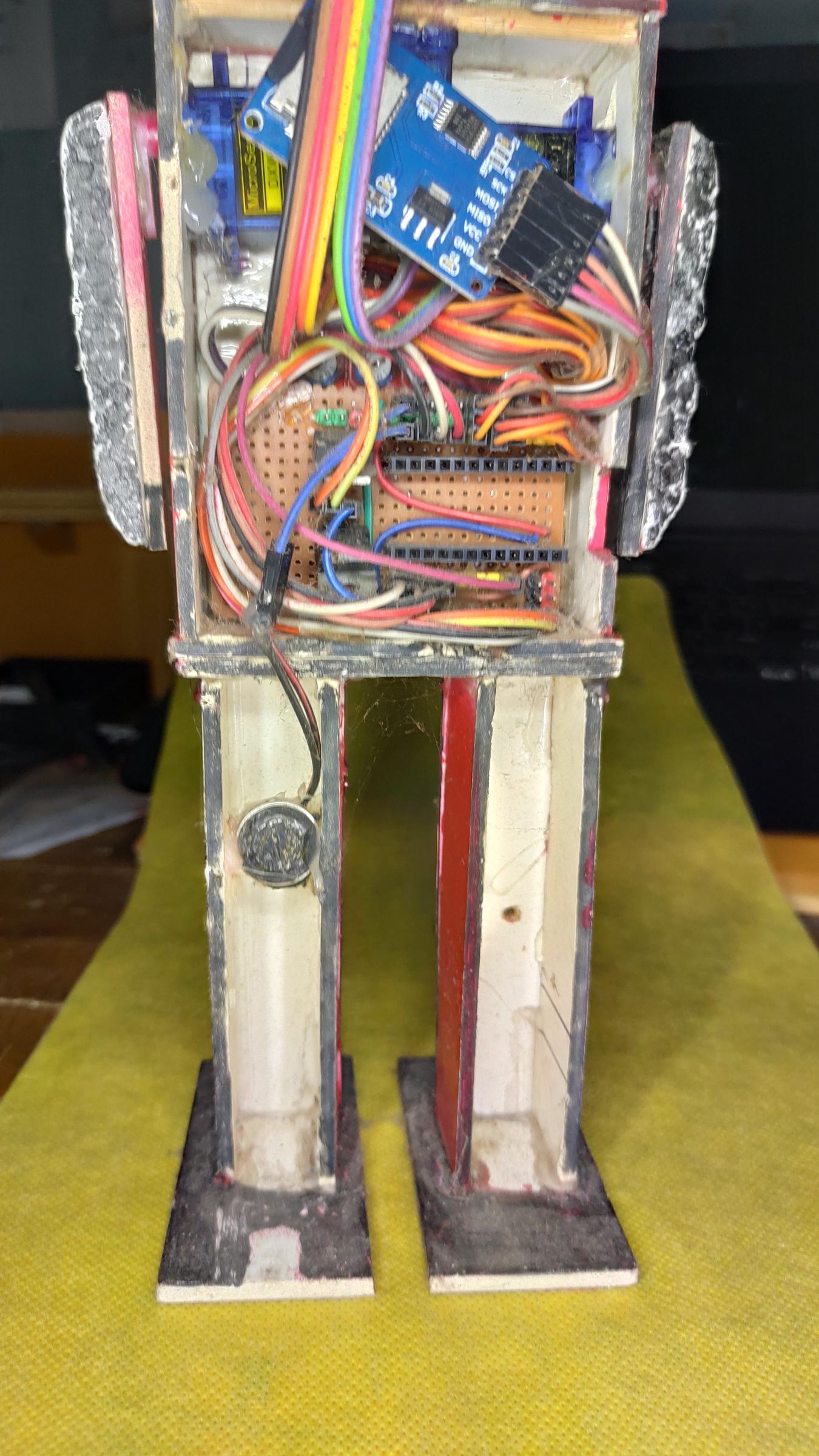 Easy to Make Talking Humanoid Robot! : 7 Steps (with Pictures ...