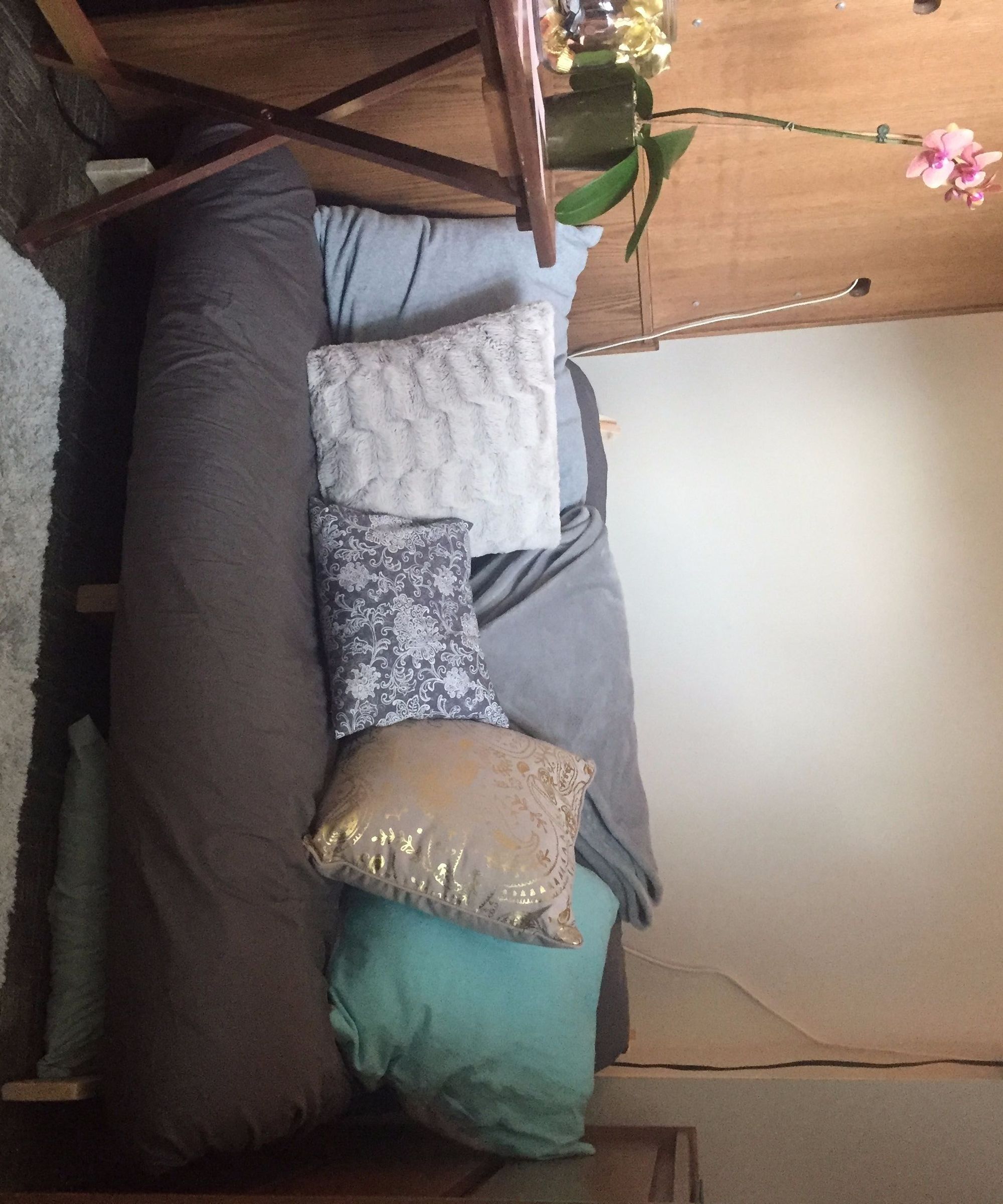 Simple Tri-fold Futon Frame : 6 Steps (with Pictures) - Instructables