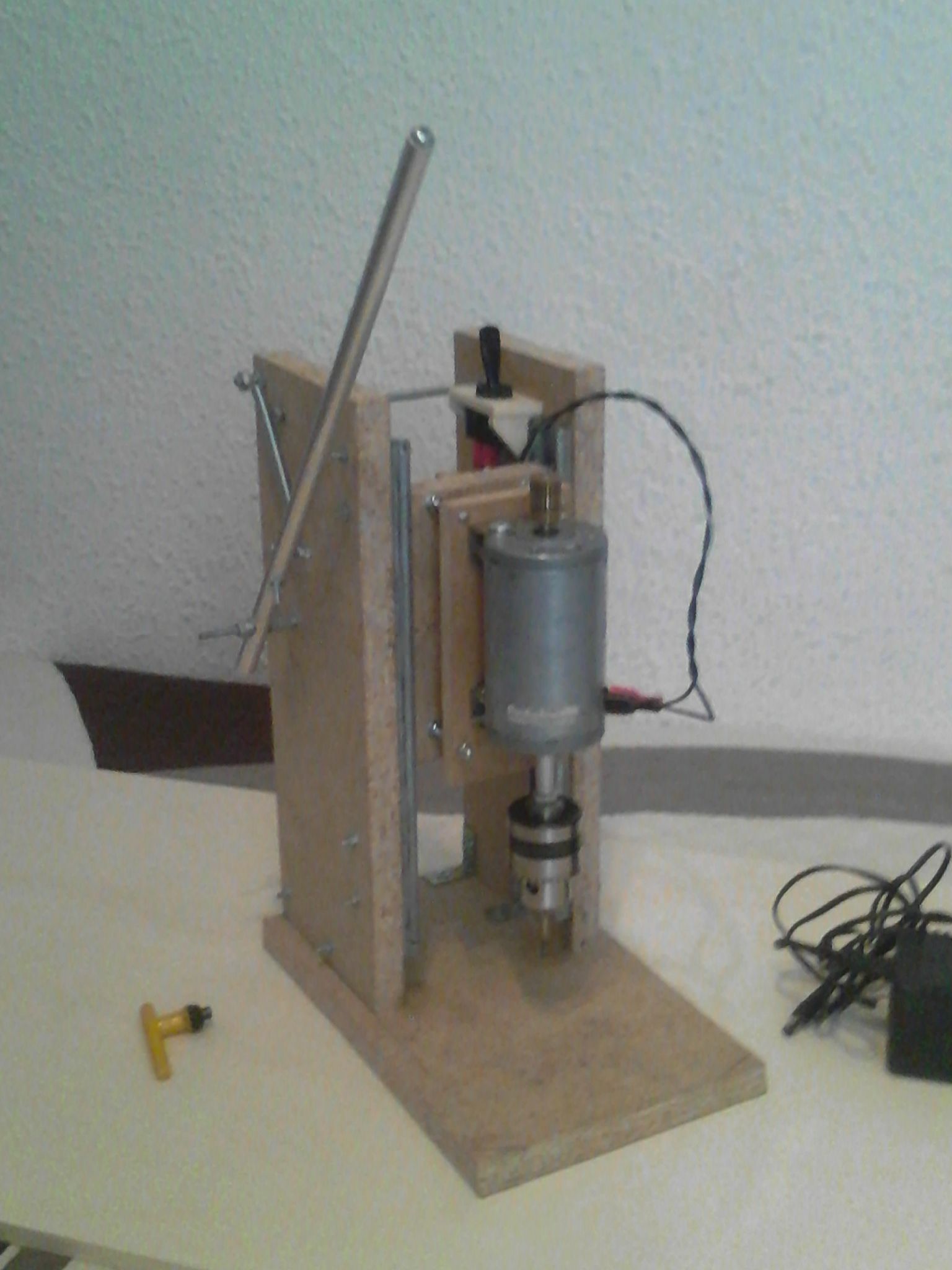 Mini Drill Press With Dc Motor - Instructables