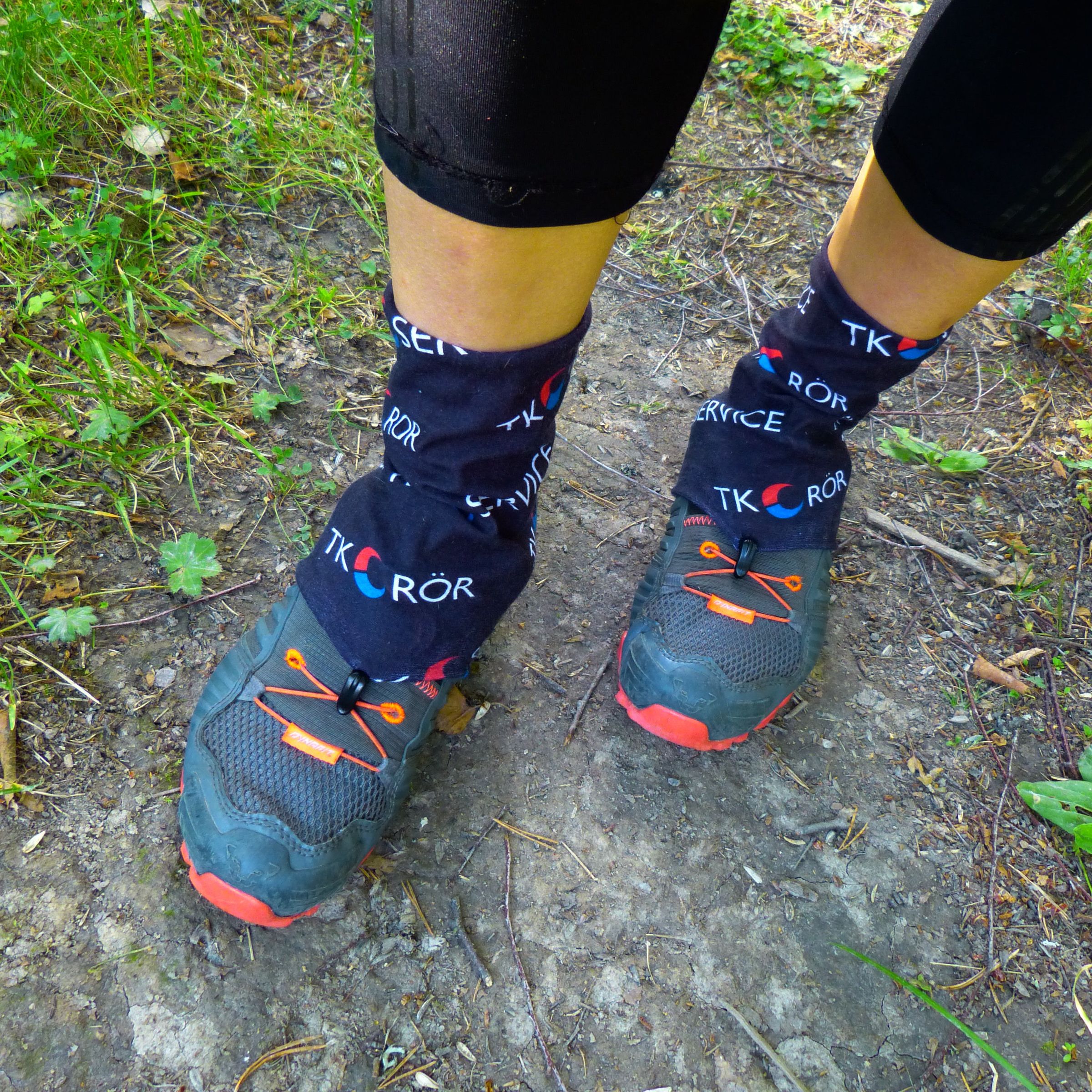 MYOG Trail Gaiters From a Buff : 8 Steps (with Pictures) - Instructables