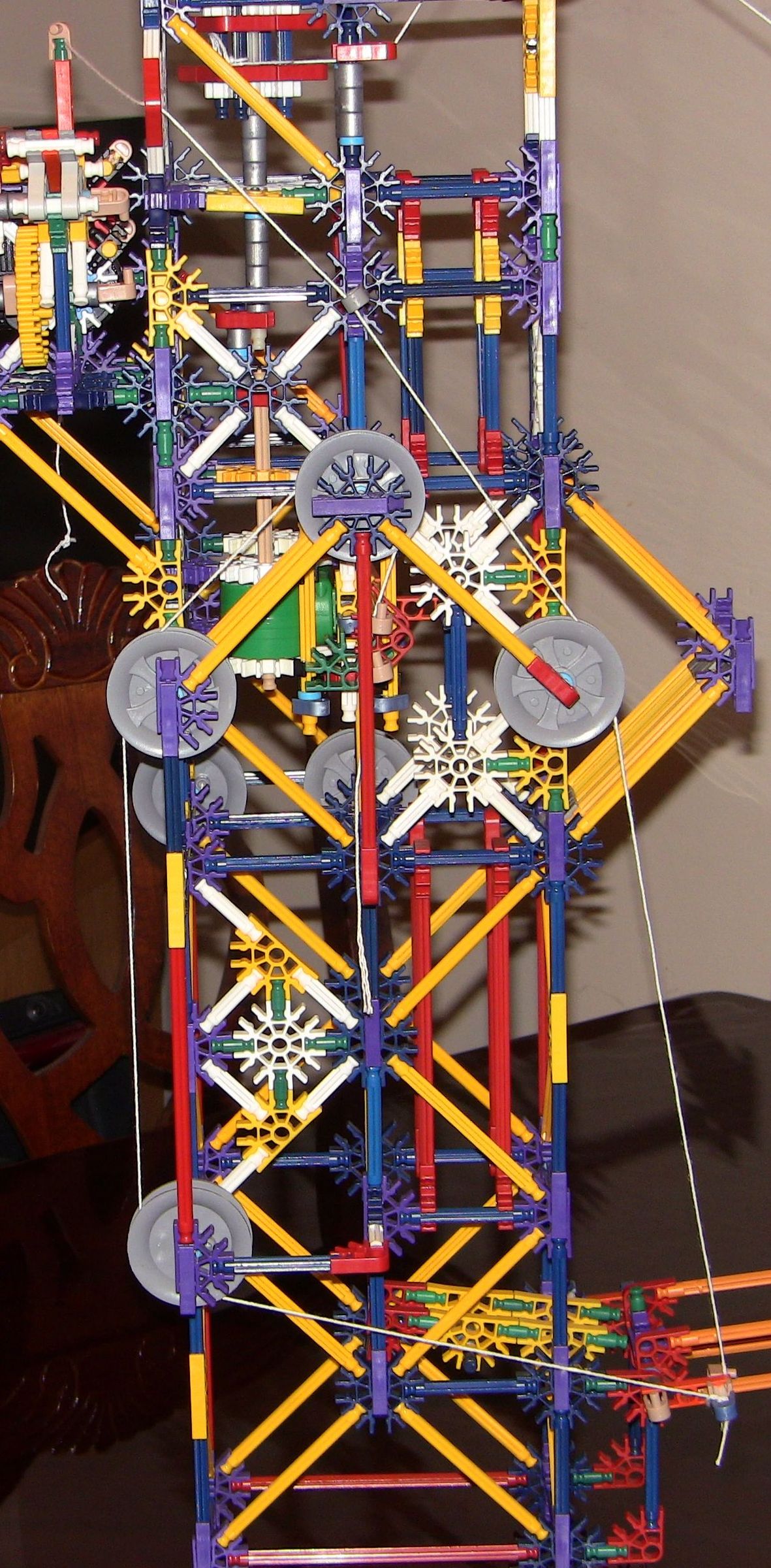 Knex Automatic Drawbridge Element : 7 Steps - Instructables