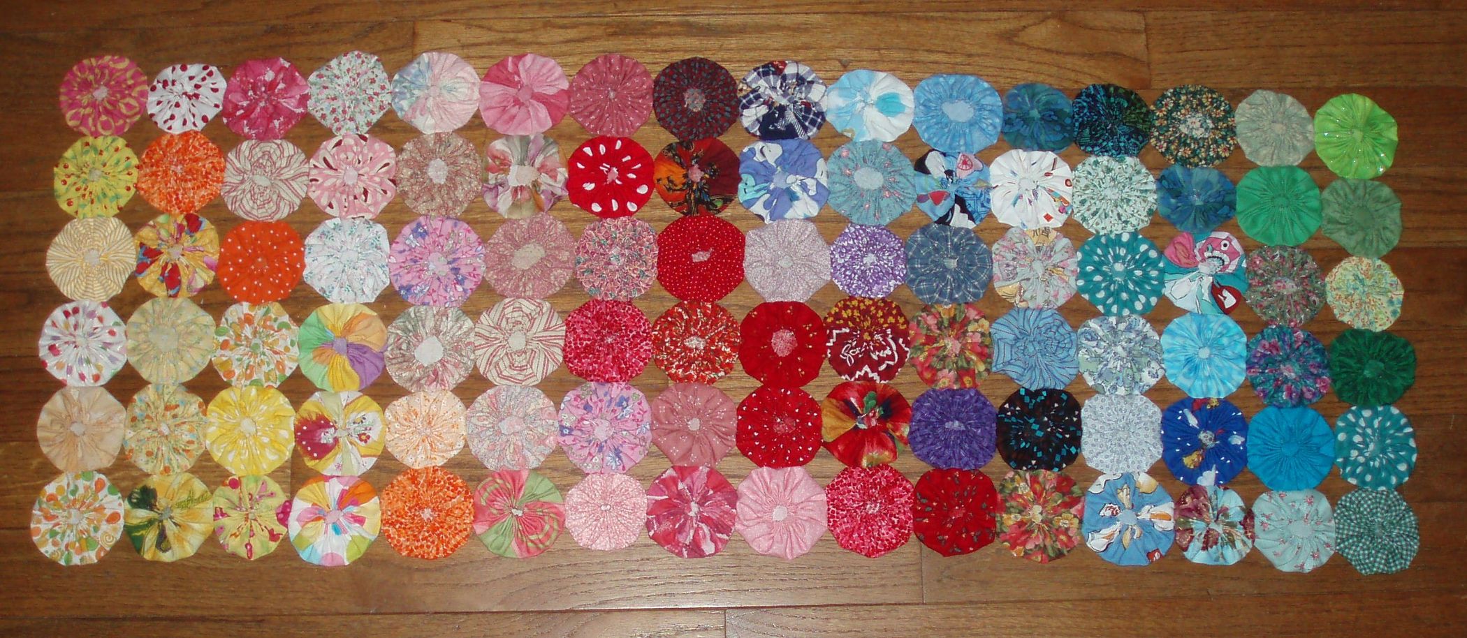 Quilt With Yo-yos : 7 Steps (with Pictures) - Instructables