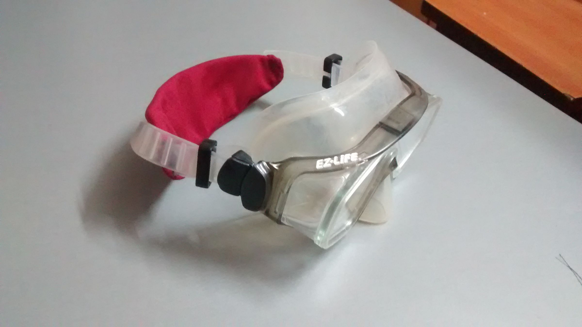 How to Make Diving Goggles Fabric Strap : 4 Steps (with Pictures ...