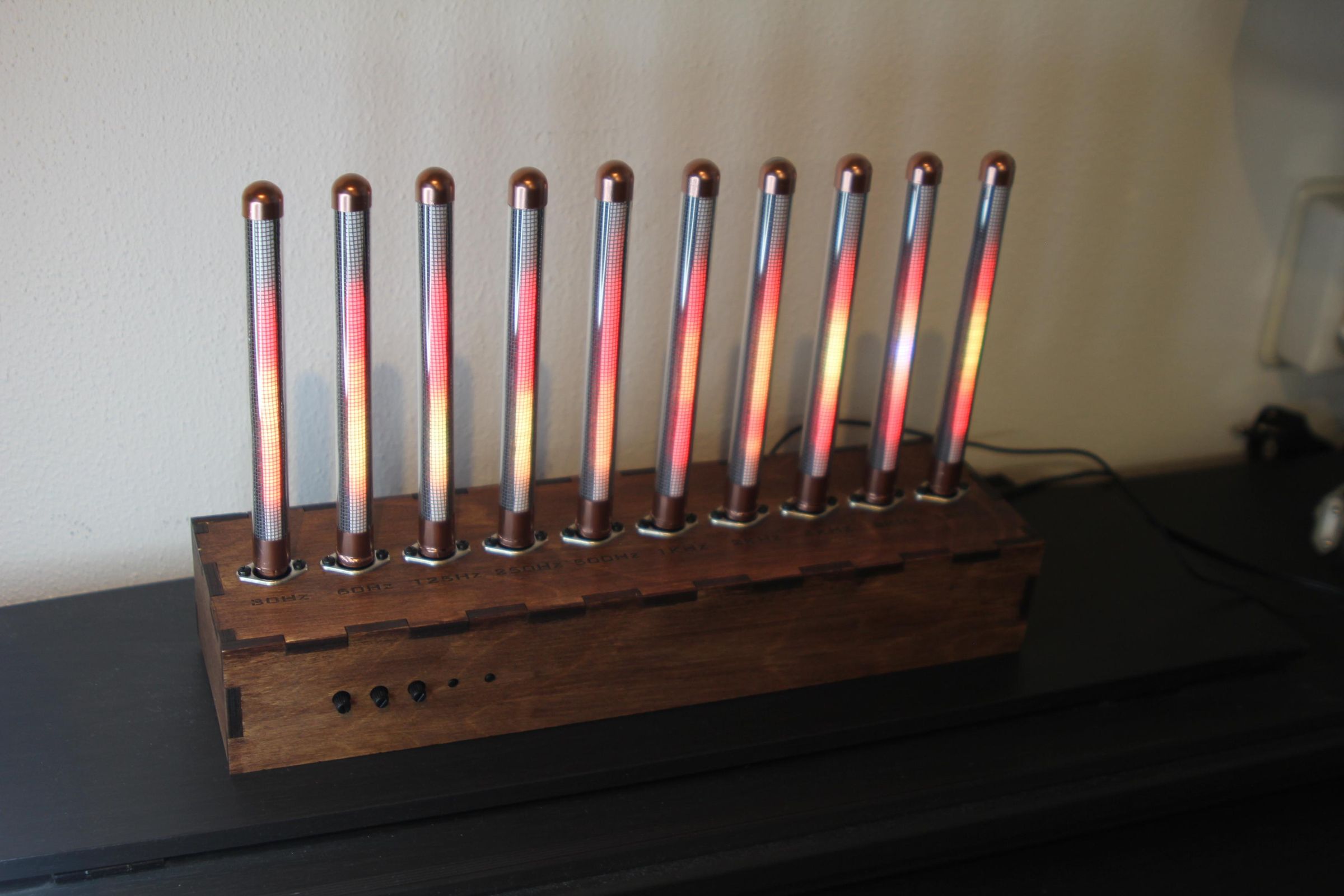 SPECTRUM ANALYZER WITH STEAMPUNK NIXIE LOOK : 9 Steps (with Pictures ...