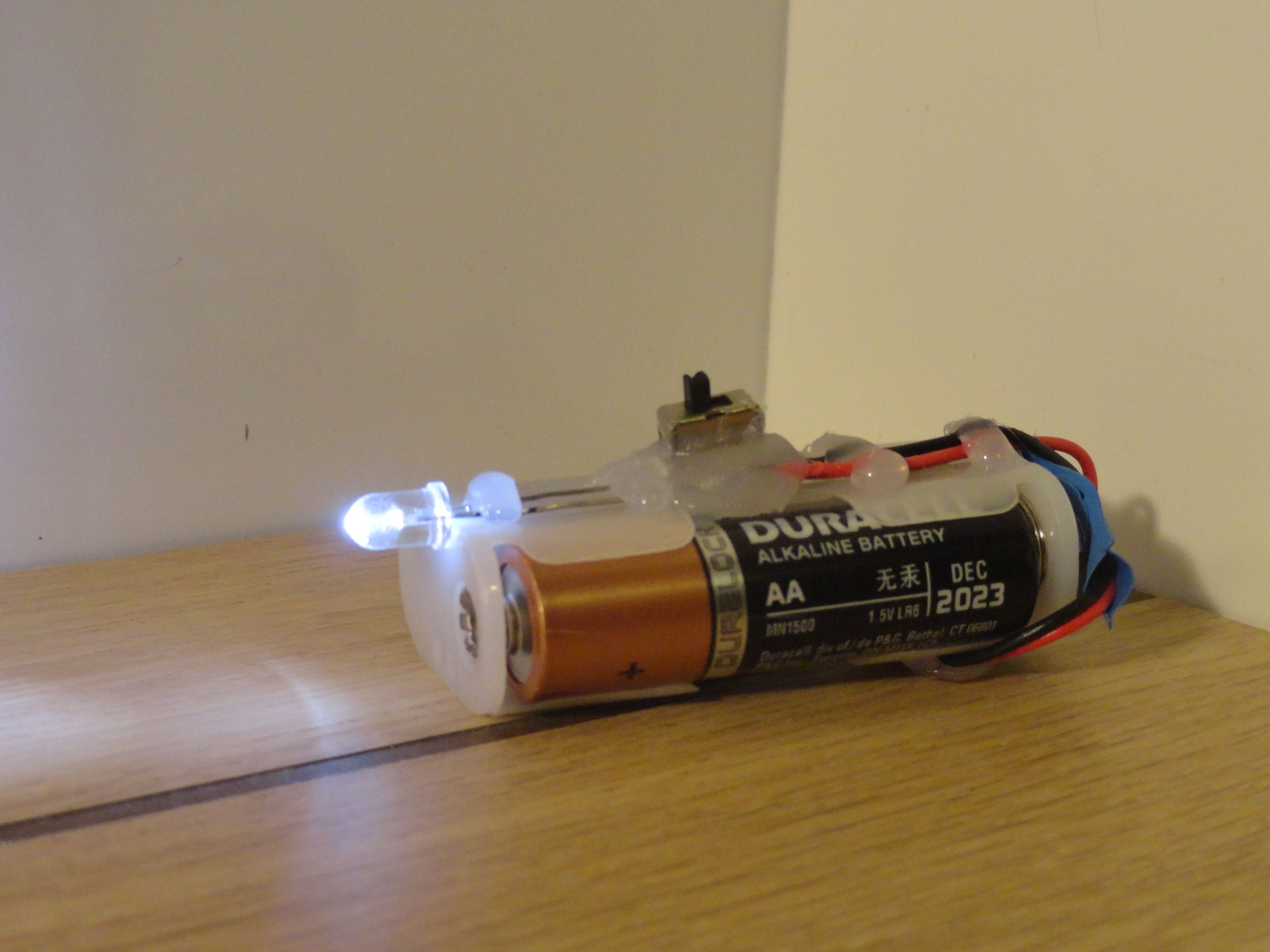 Homemade Flashlight : 7 Steps (with Pictures) - Instructables
