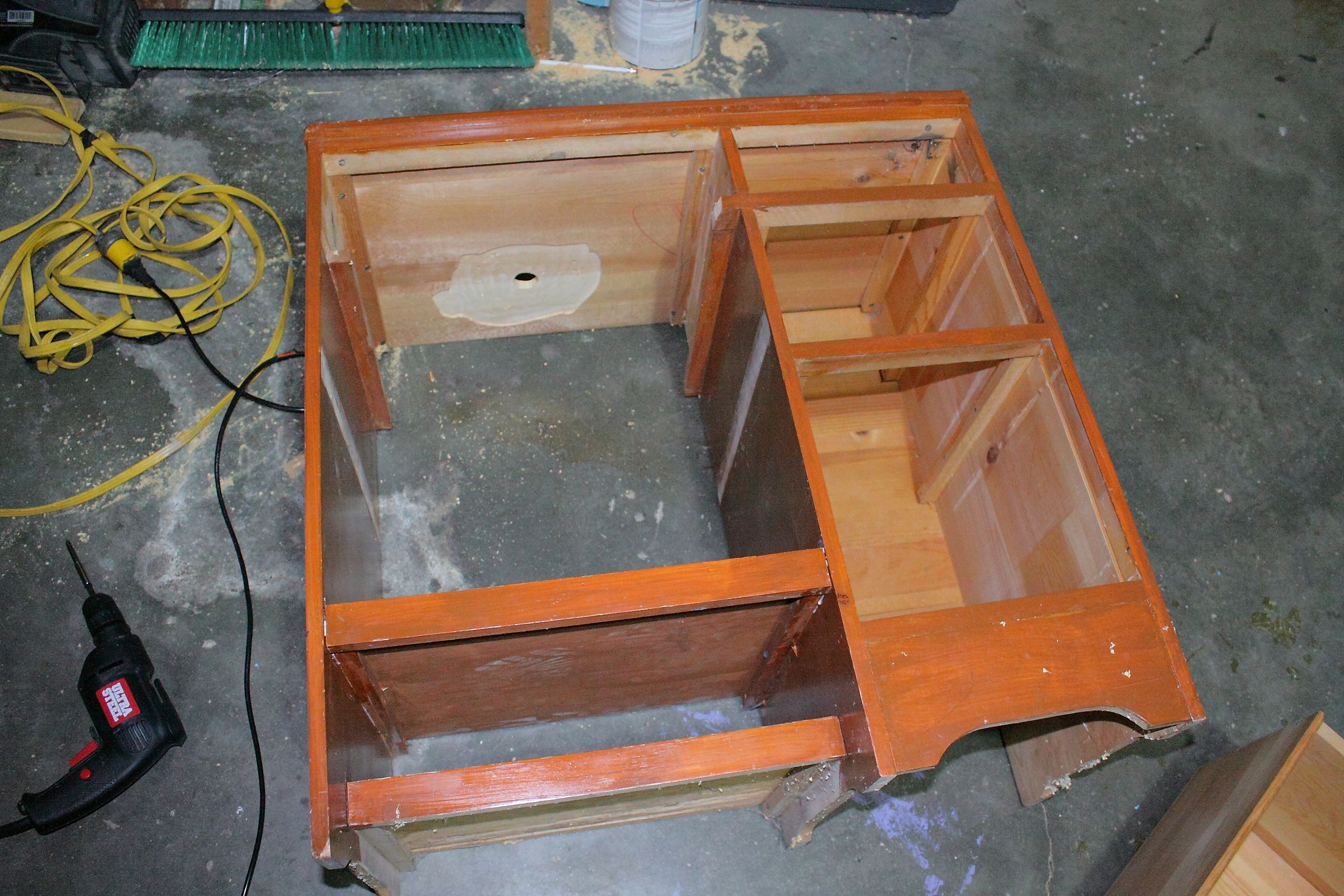 Simple Router Table From Reclaimed Desk : 6 Steps (with Pictures ...