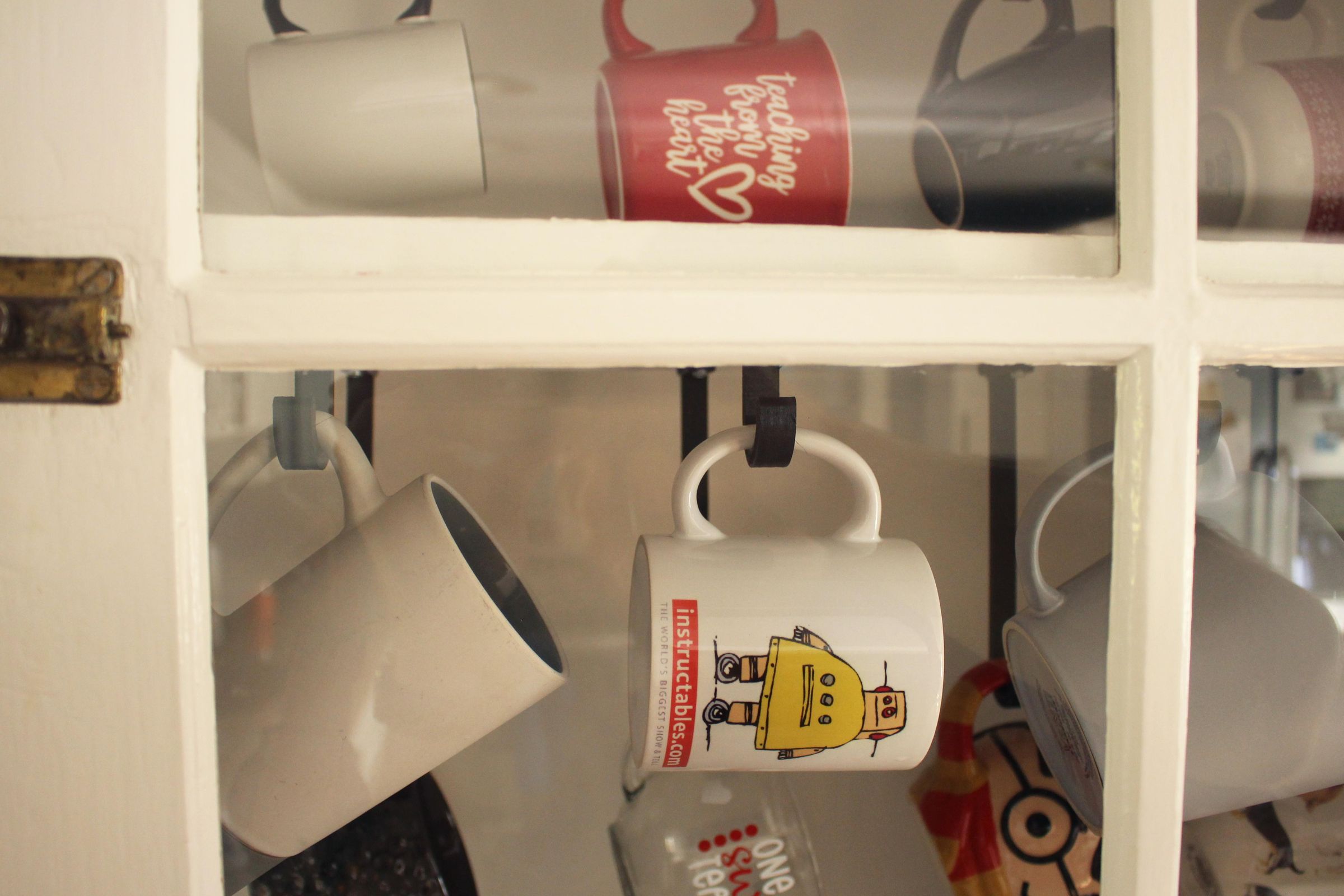 Tiered Mug Storage & Display : 4 Steps (with Pictures) - Instructables