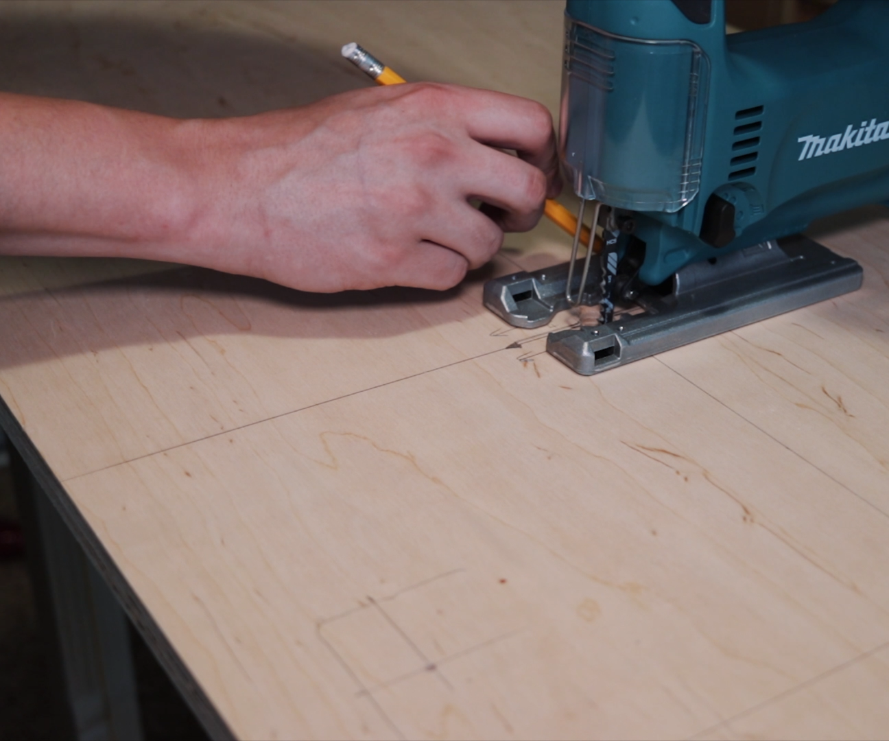 DIY Small/Portable/Convenient Workbench : 27 Steps (with Pictures ...