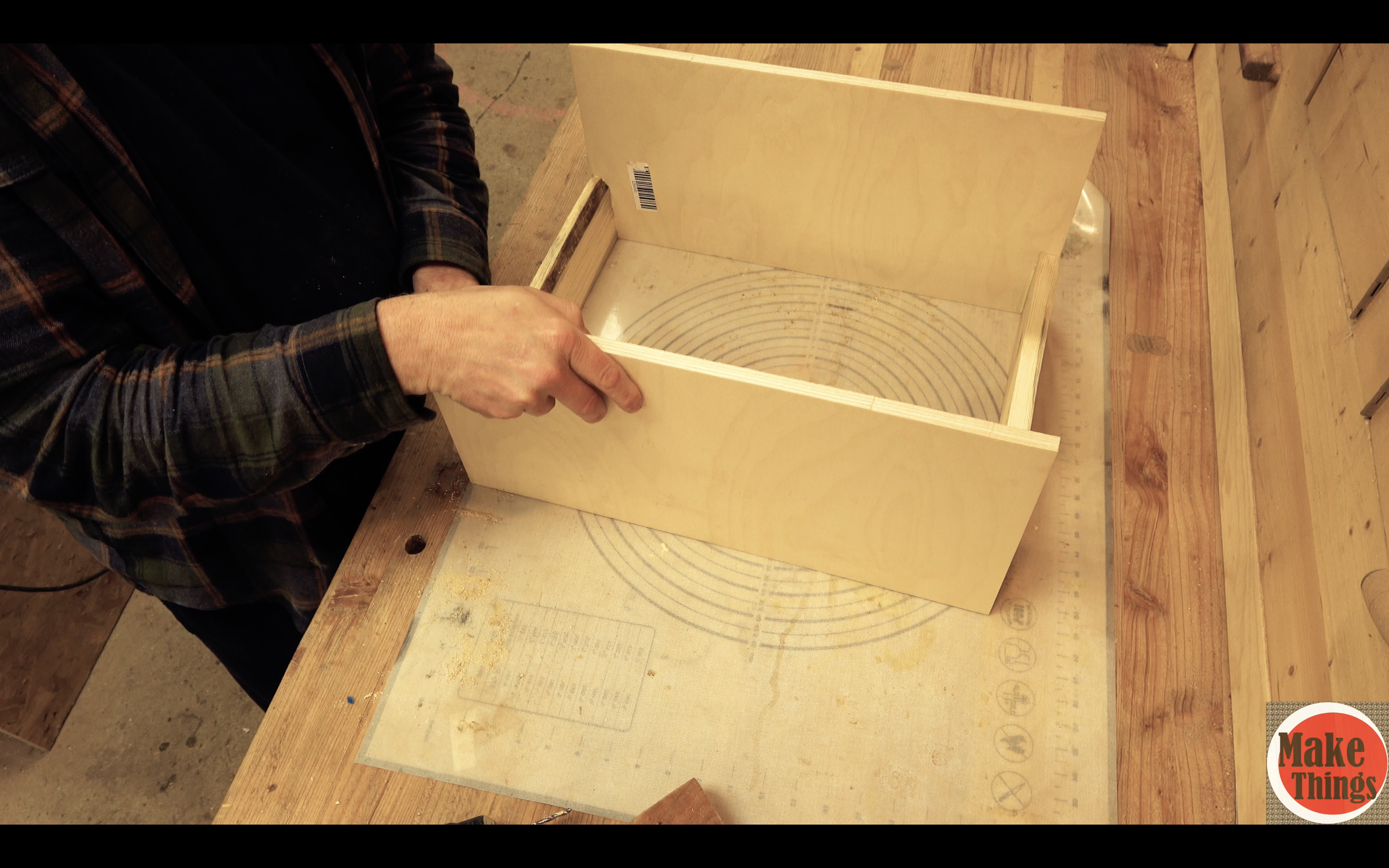 Desktop Router Table Using Only 3 HAND Power Tools : 12 Steps (with ...