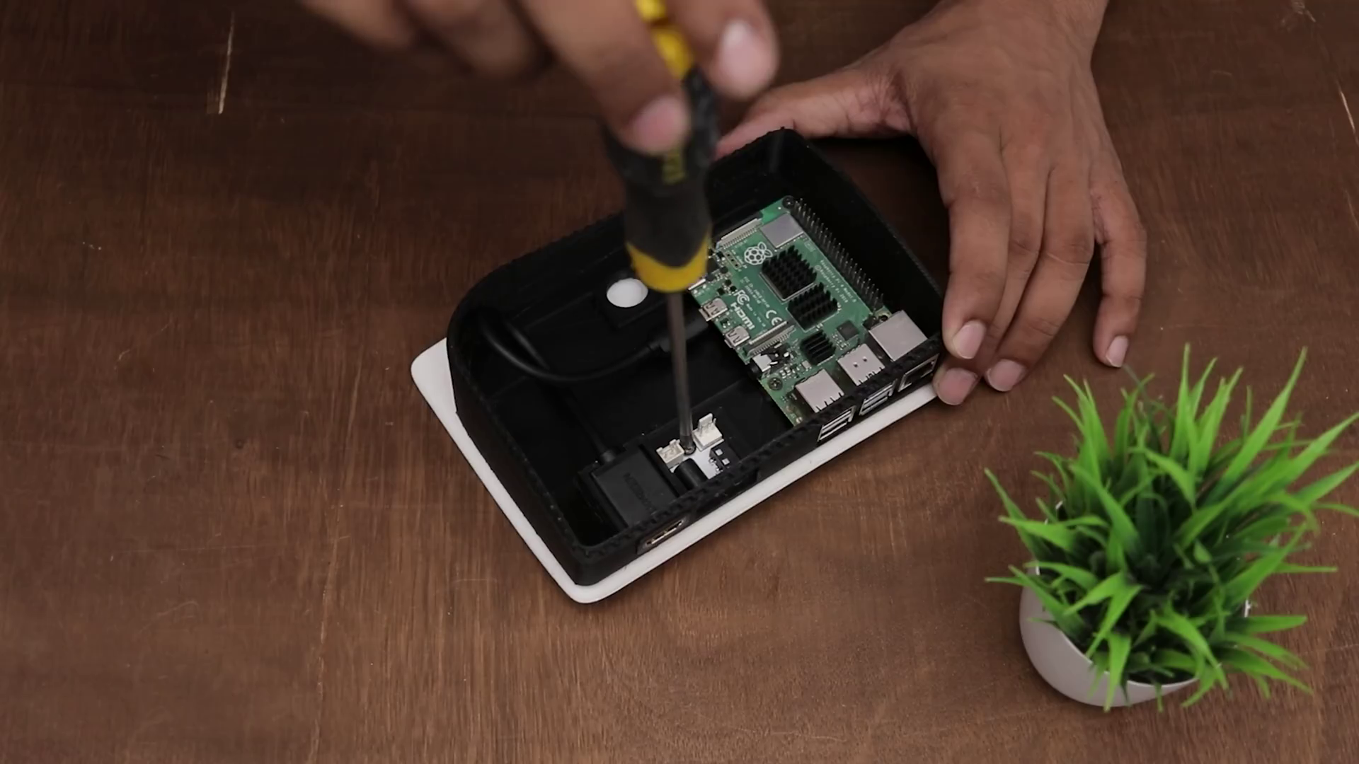 Pi Station Gaming Console With 3D Printed Tiny Play Station 5 Case : 9 ...