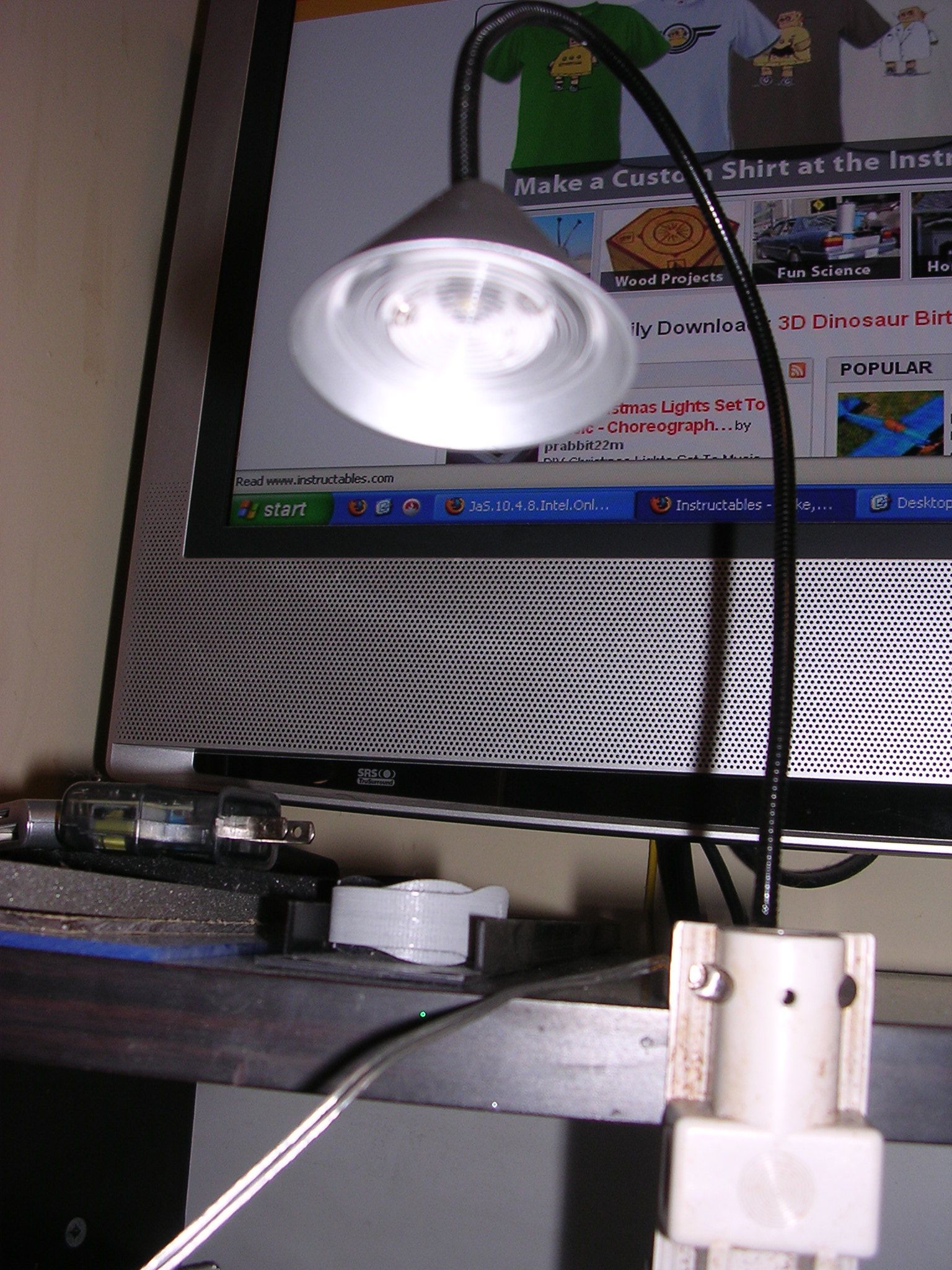 Ikea Light Hack (flexin Your Light) : 5 Steps - Instructables