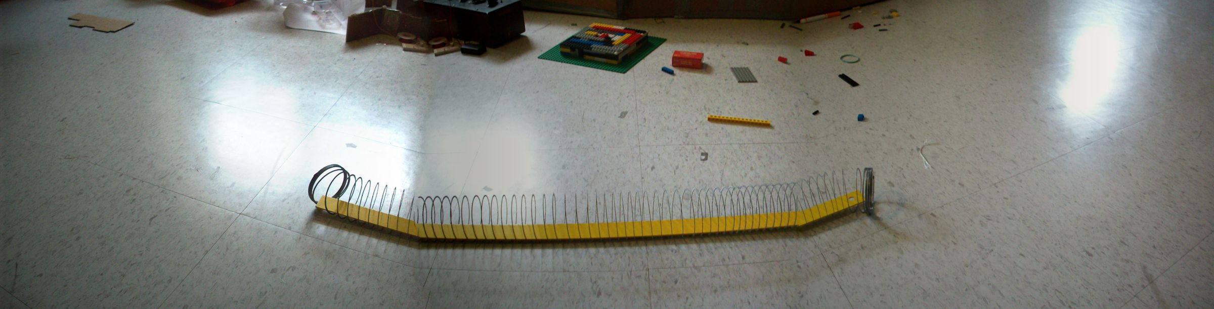How to Get Those Stubborn Slinky Kinks Out : 5 Steps (with Pictures ...
