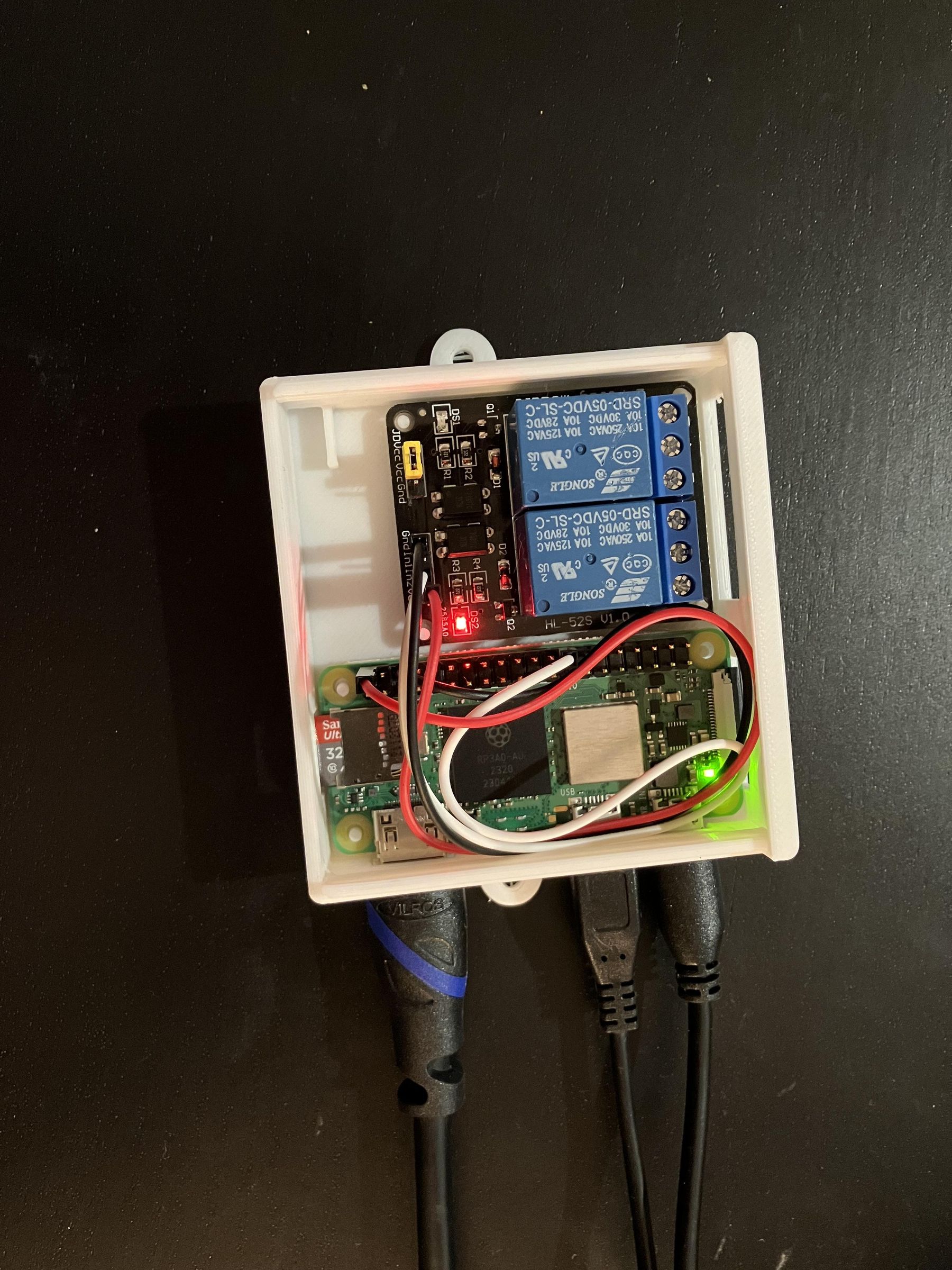 Raspberry Pi Garage Door Opener : 7 Steps - Instructables