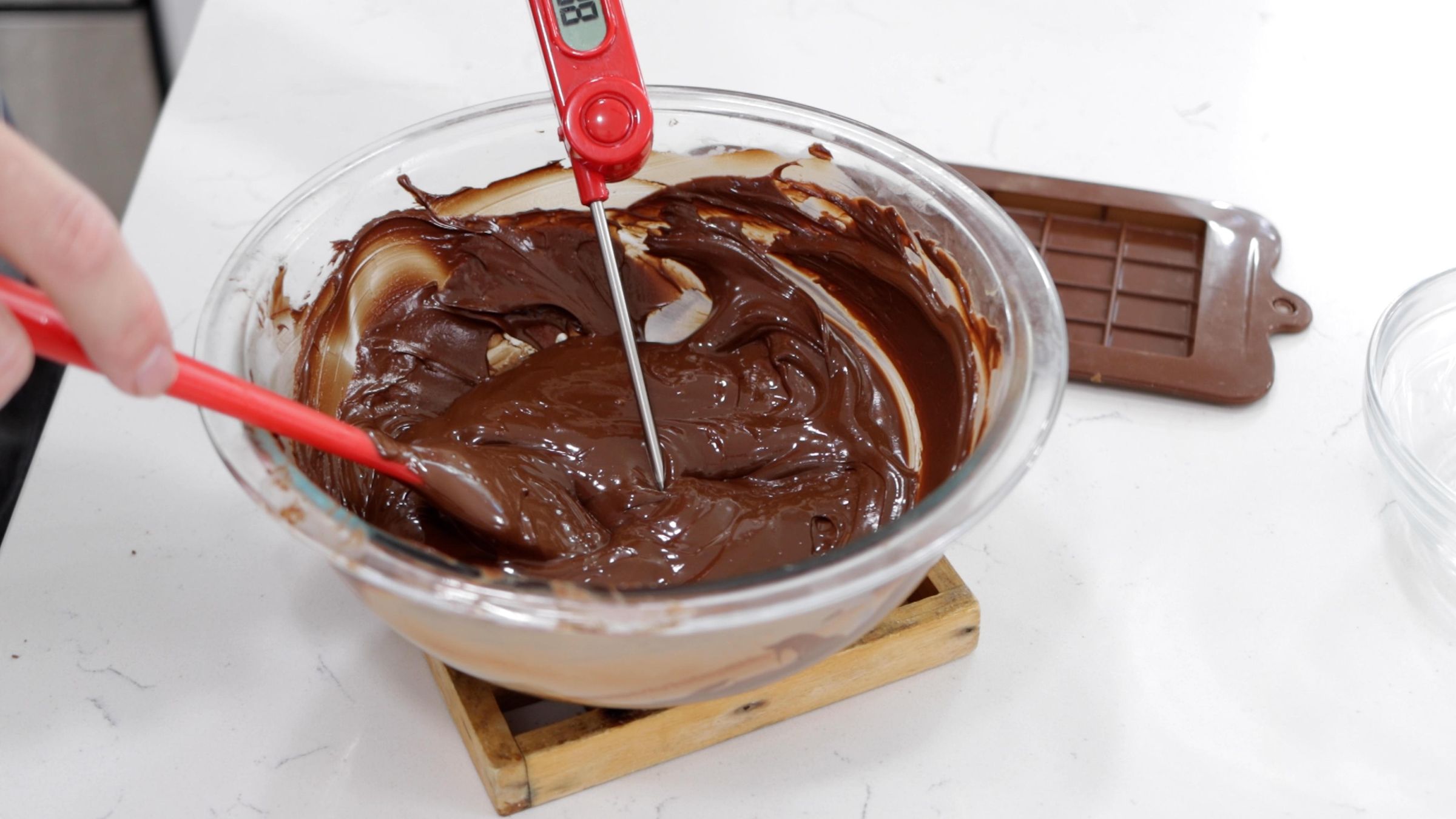 How to Temper Chocolate : 4 Steps (with Pictures) - Instructables