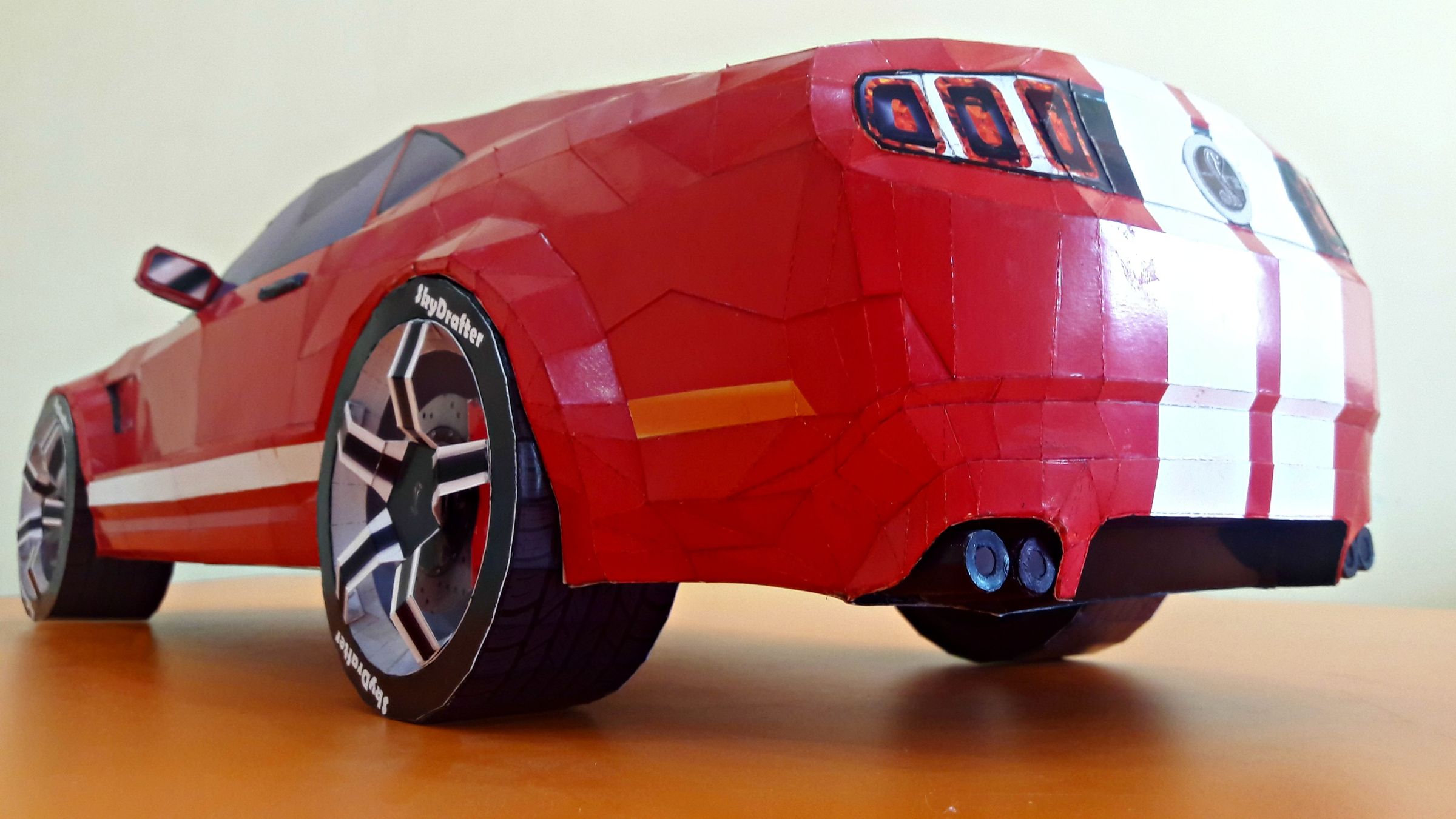 Papercraft Mustang