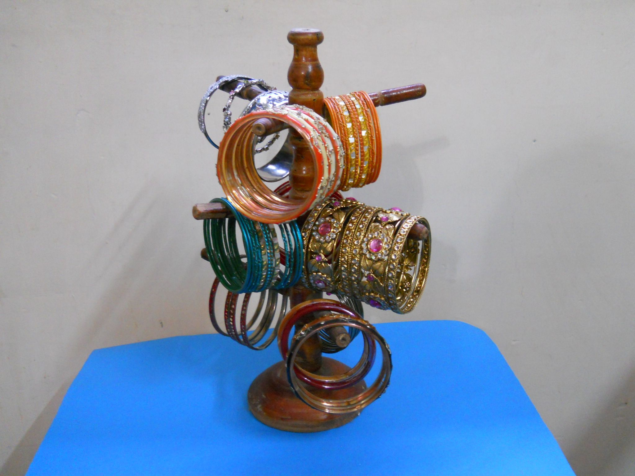 Bangle Organizing- 5 Simple Ways : 5 Steps - Instructables