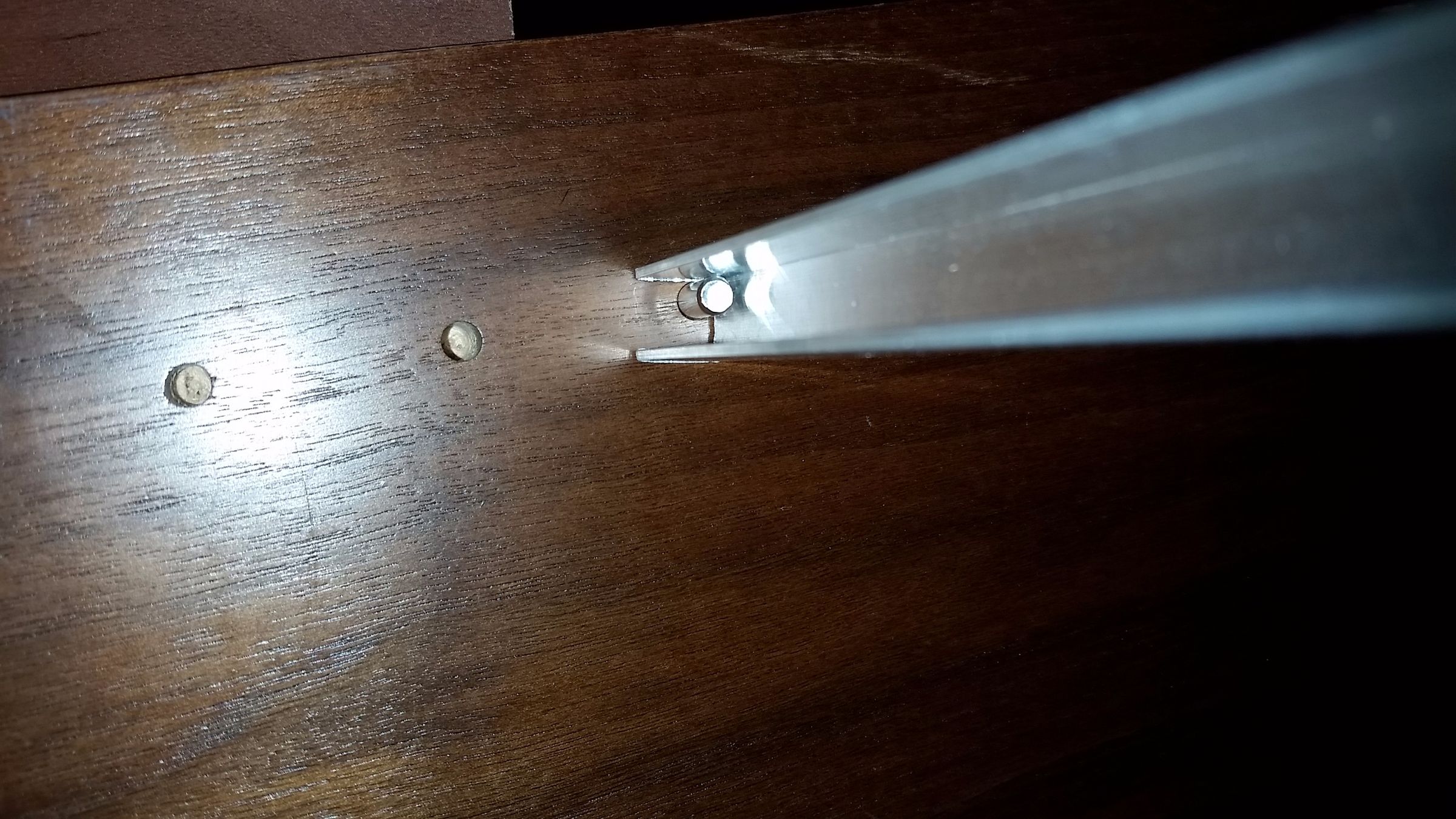 Fix Saggy Book Shelf : 6 Steps - Instructables