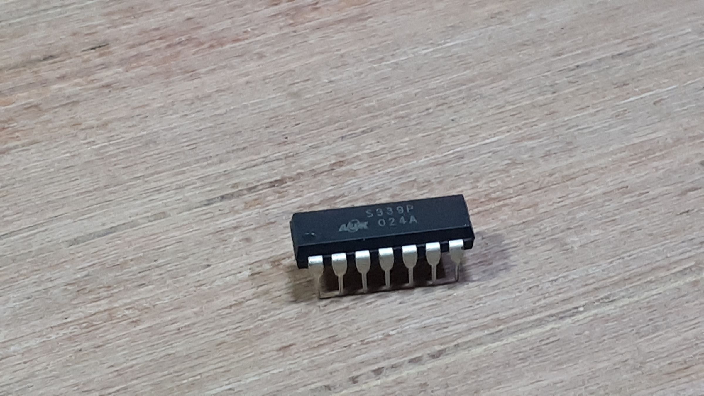 Universal Battery Charge Indicator 3.7v-24v : 6 Steps - Instructables