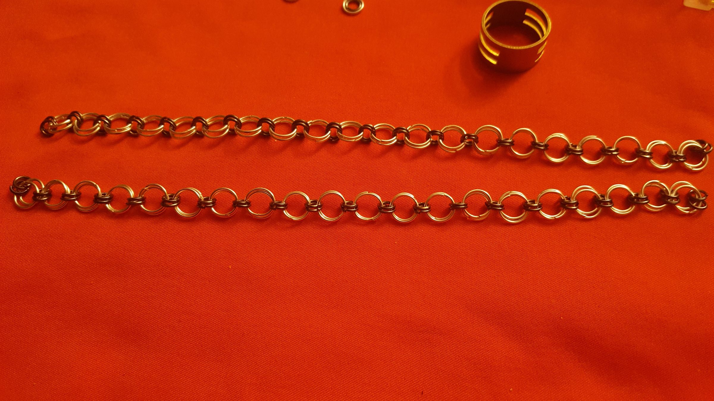 Chainmaille Bracelet : 7 Steps (with Pictures) - Instructables