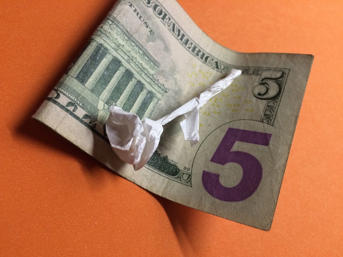 Quick Straw Wrapper Flower : 11 Steps (with Pictures) - Instructables