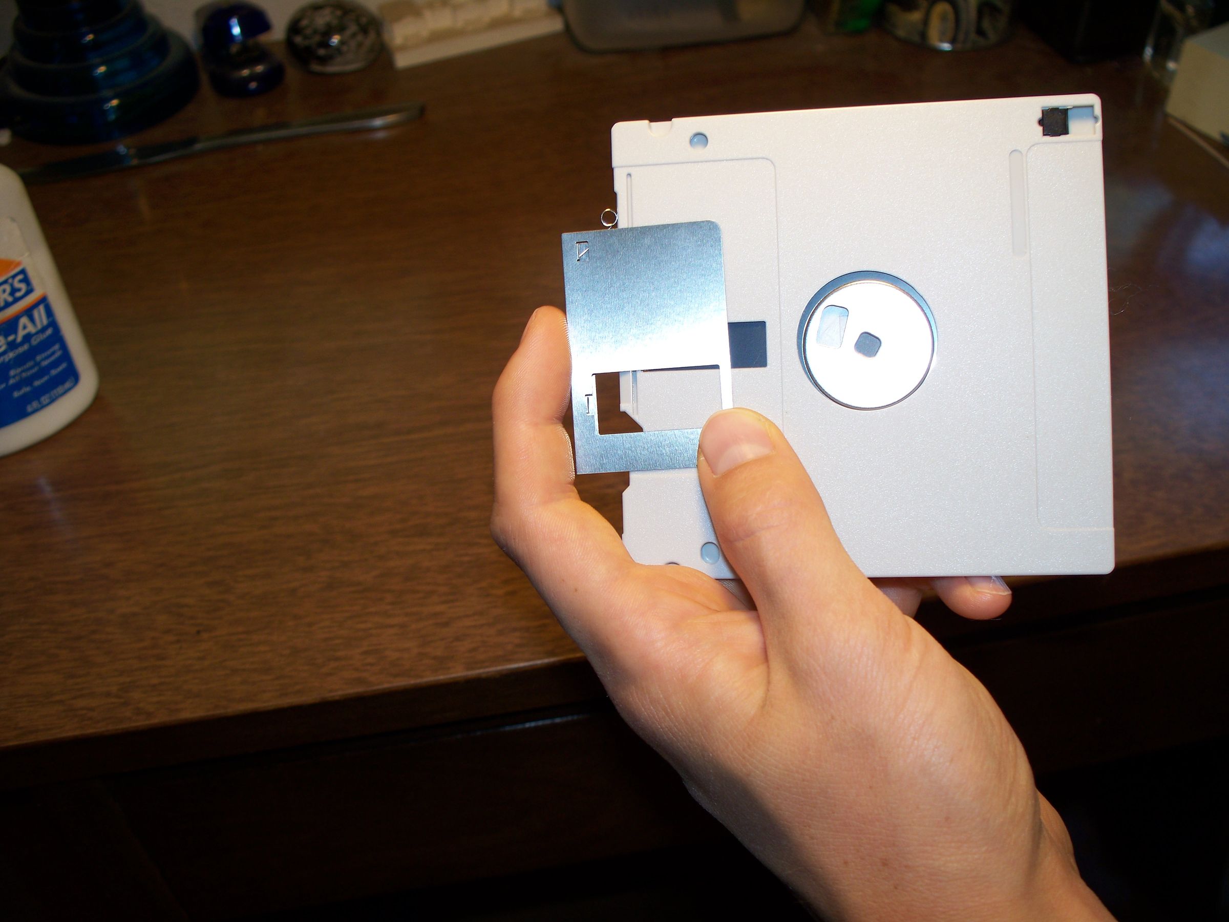 Hide Passwords in an Old Floppy Disk : 6 Steps - Instructables
