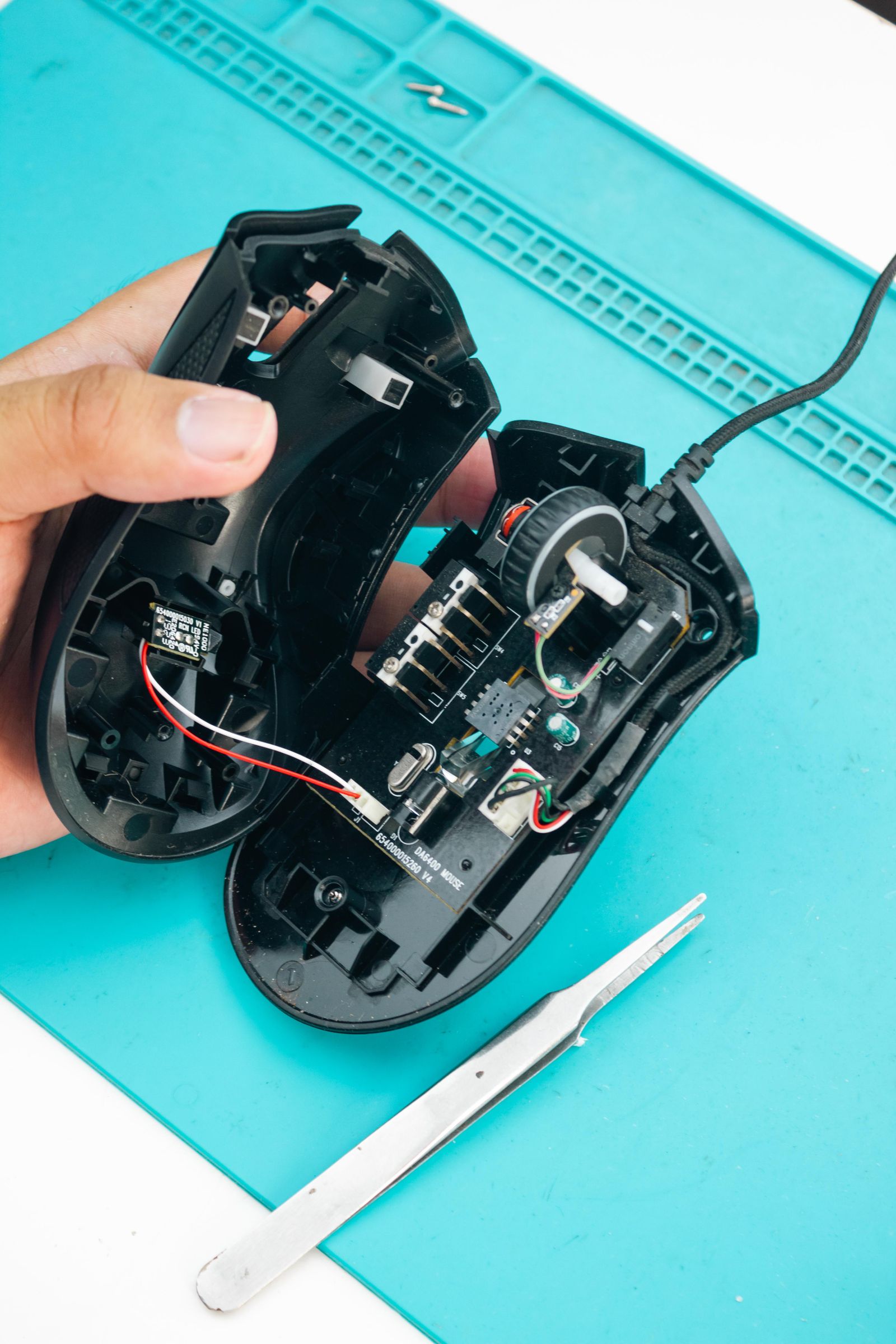 How to Fix a Broken Gaming Mouse Clicker! : 10 Steps (with Pictures ...