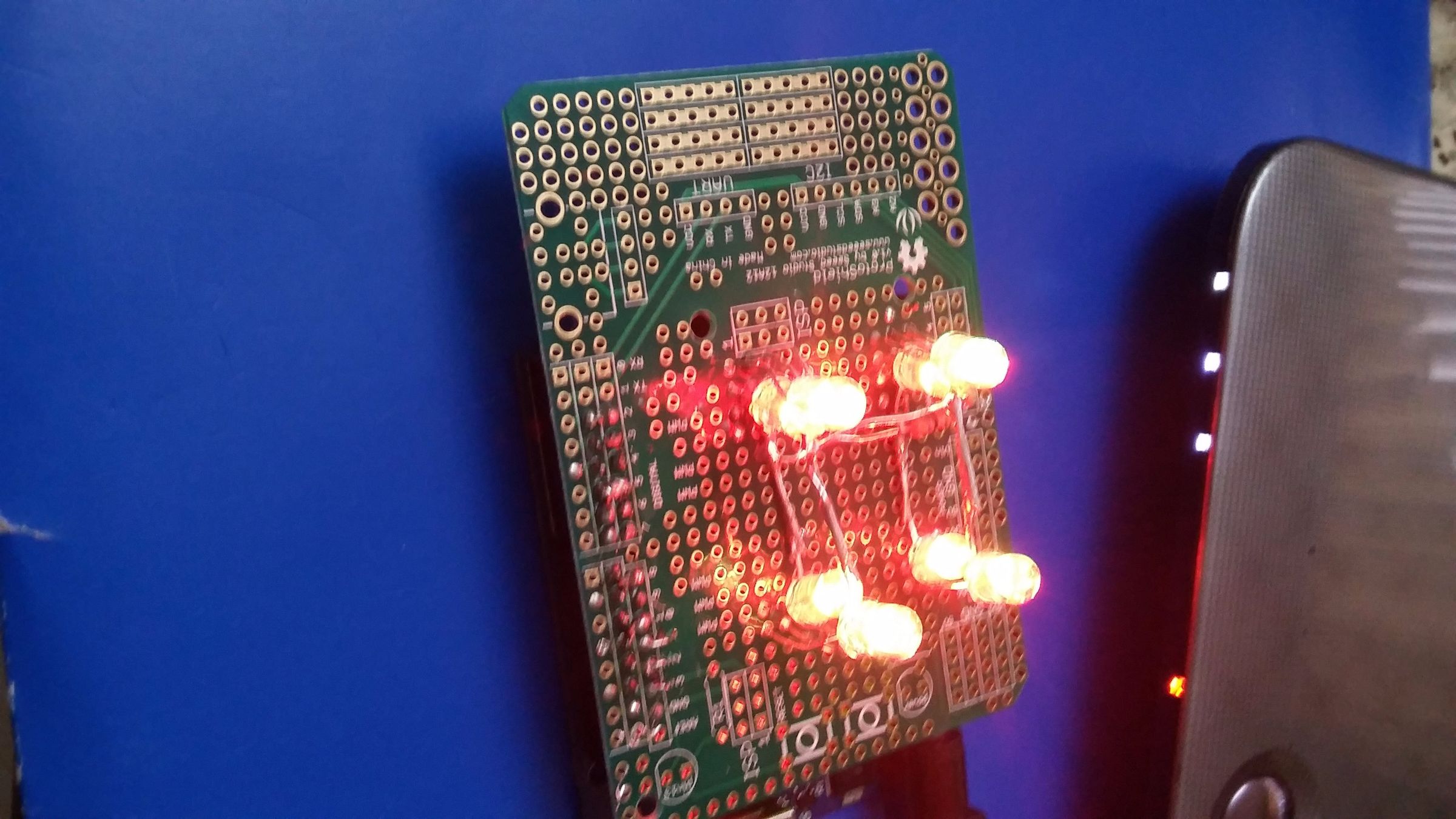A Simple RGB LED Cube 2X2X2 : 5 Steps (with Pictures) - Instructables