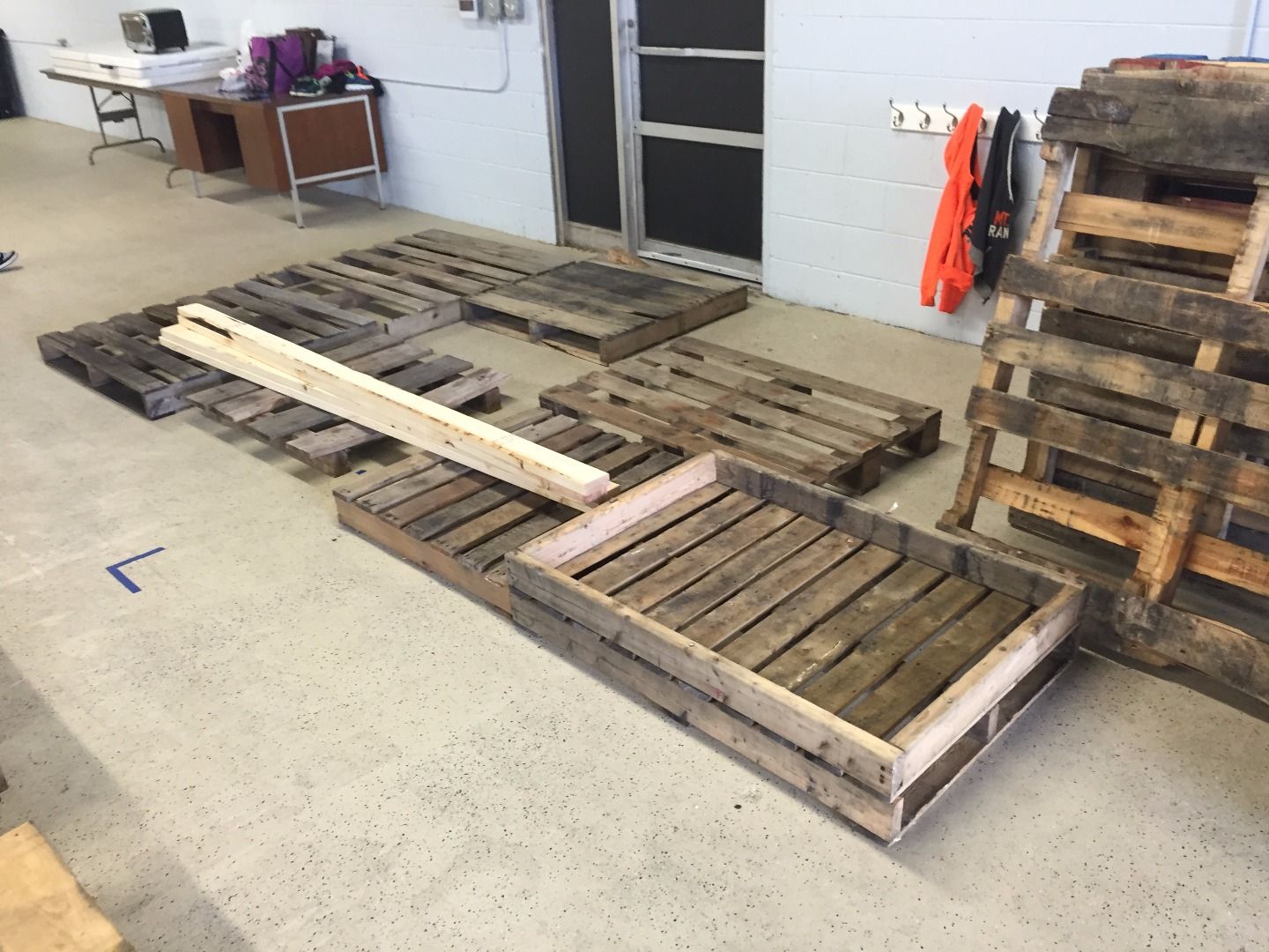 Pallet Stage : 5 Steps (with Pictures) - Instructables