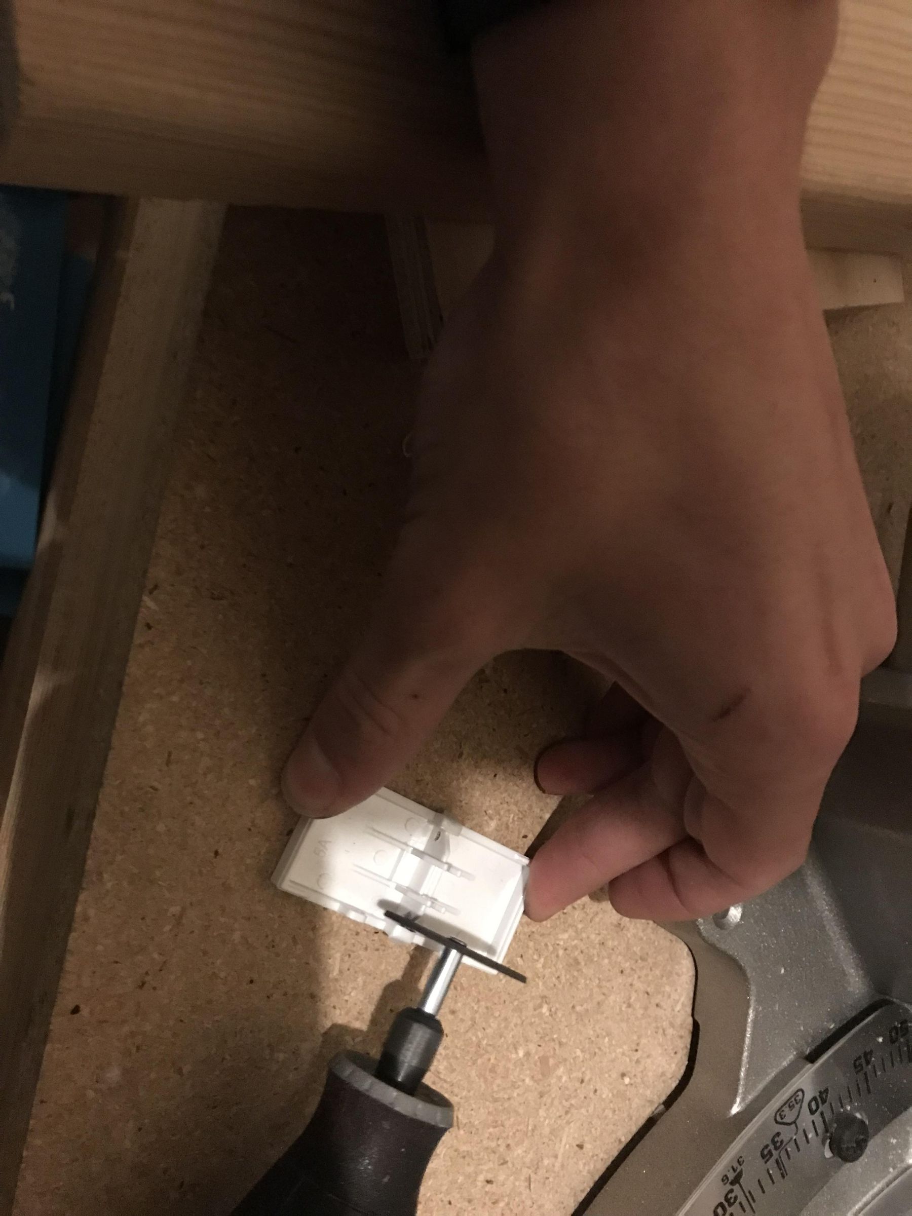 Remote Controlled Light Switch (Arduino) : 3 Steps - Instructables