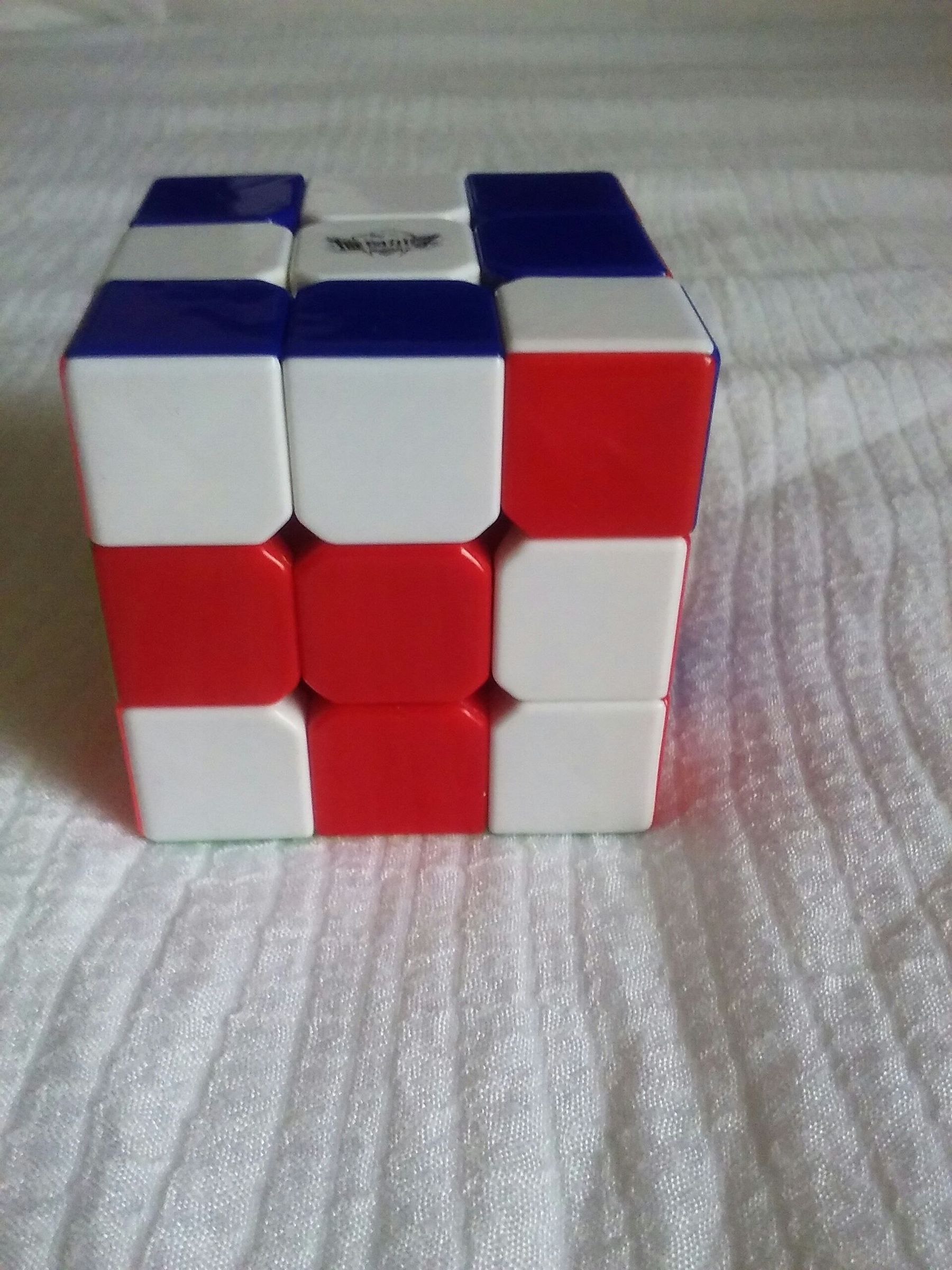Rubiks Cube Tricks:Arrow Heads : 3 Steps - Instructables