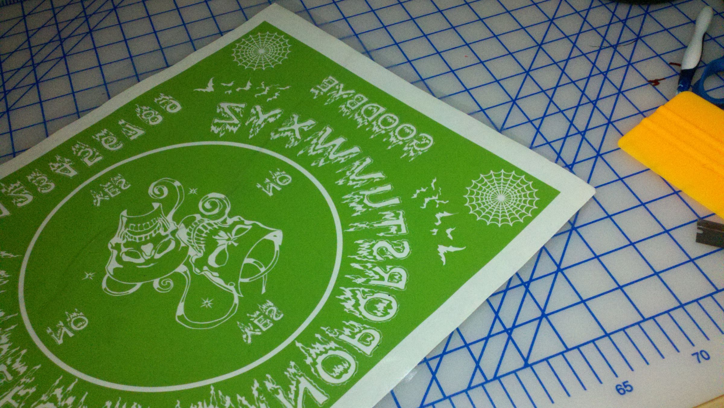 Spooky WeeGee Spirit Board Mirror : 8 Steps (with Pictures) - Instructables