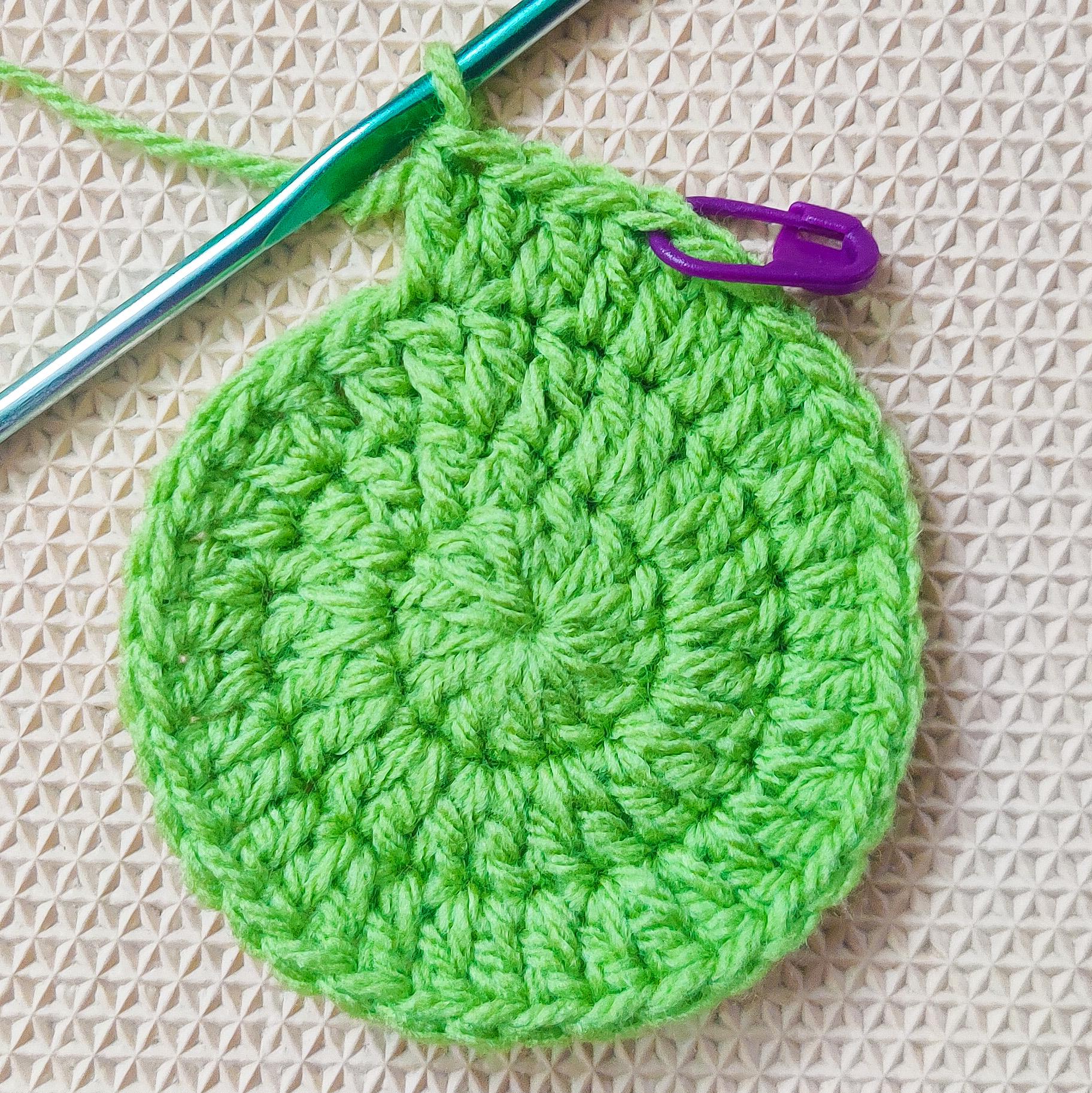 How to Make a Solid Double Crochet Spiral Circle : 7 Steps (with ...