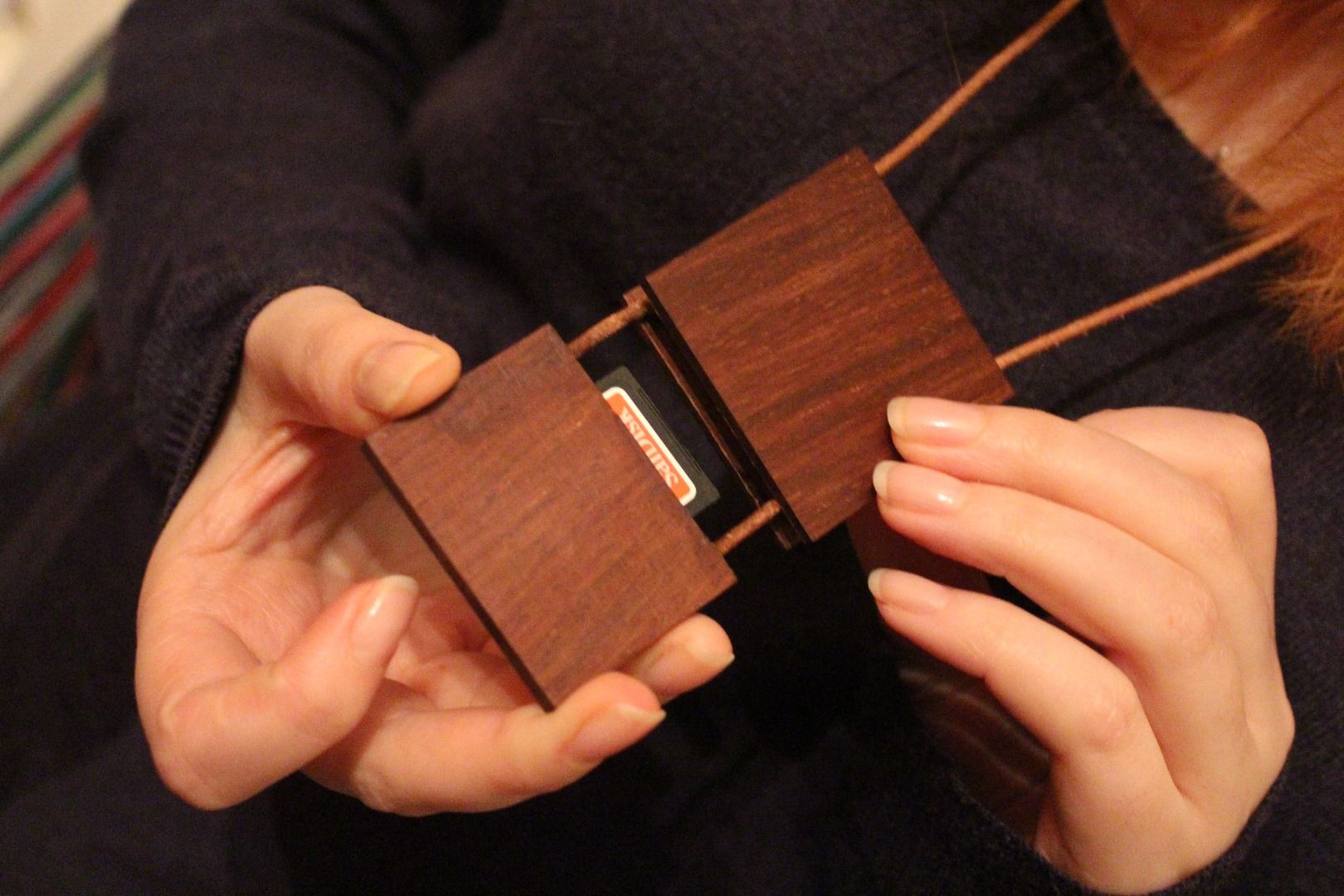 Secret SD Necklace : 10 Steps (with Pictures) - Instructables