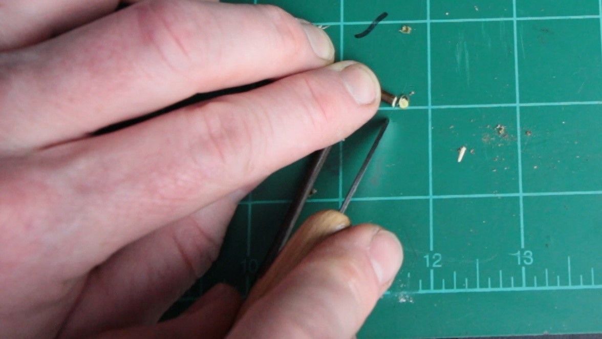 Tiny Gee Haw Whimmy Diddle : 12 Steps (with Pictures) - Instructables