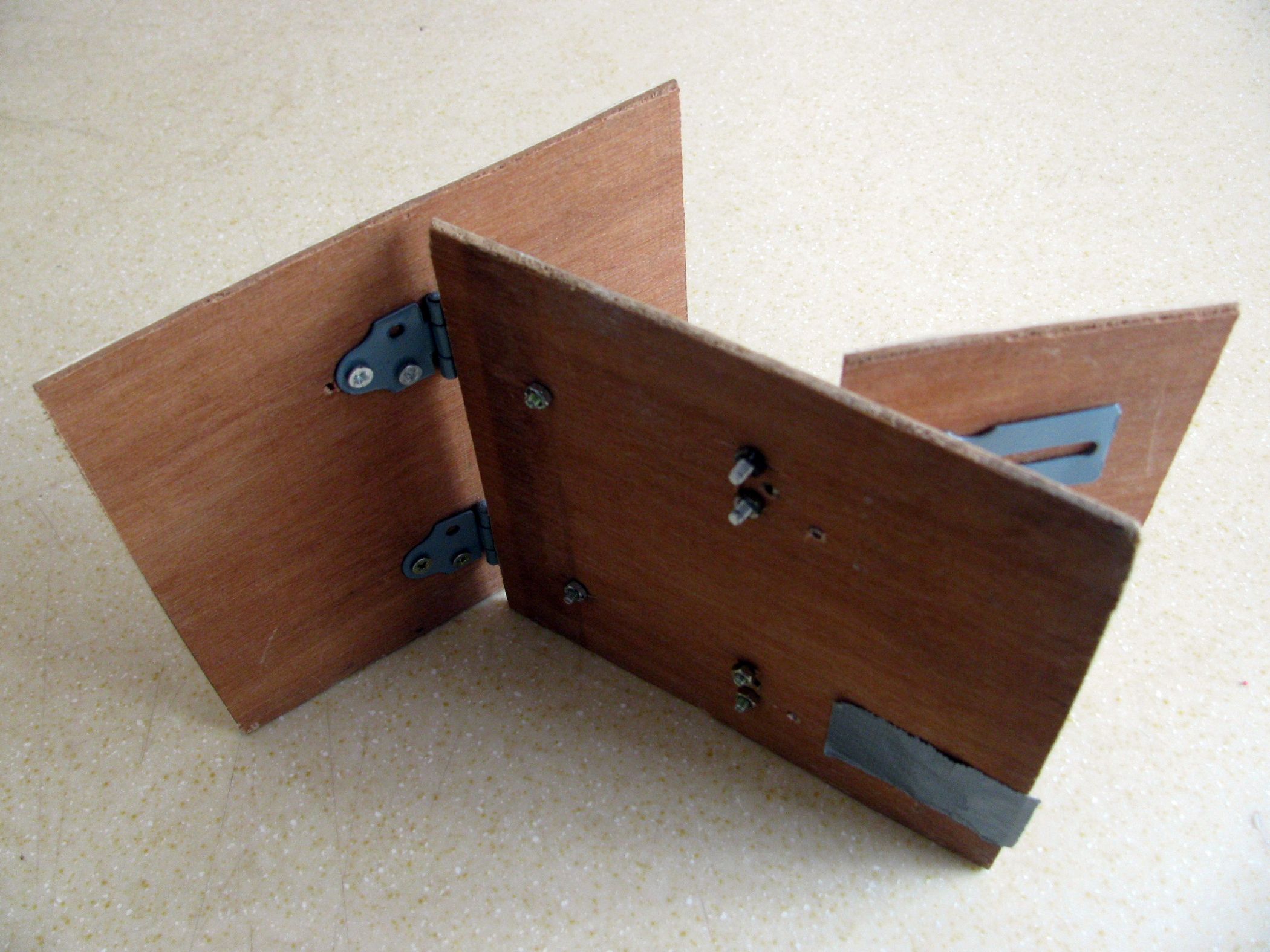 Magnetic Offset or Overlapping Hinge Joint Design - Instructables