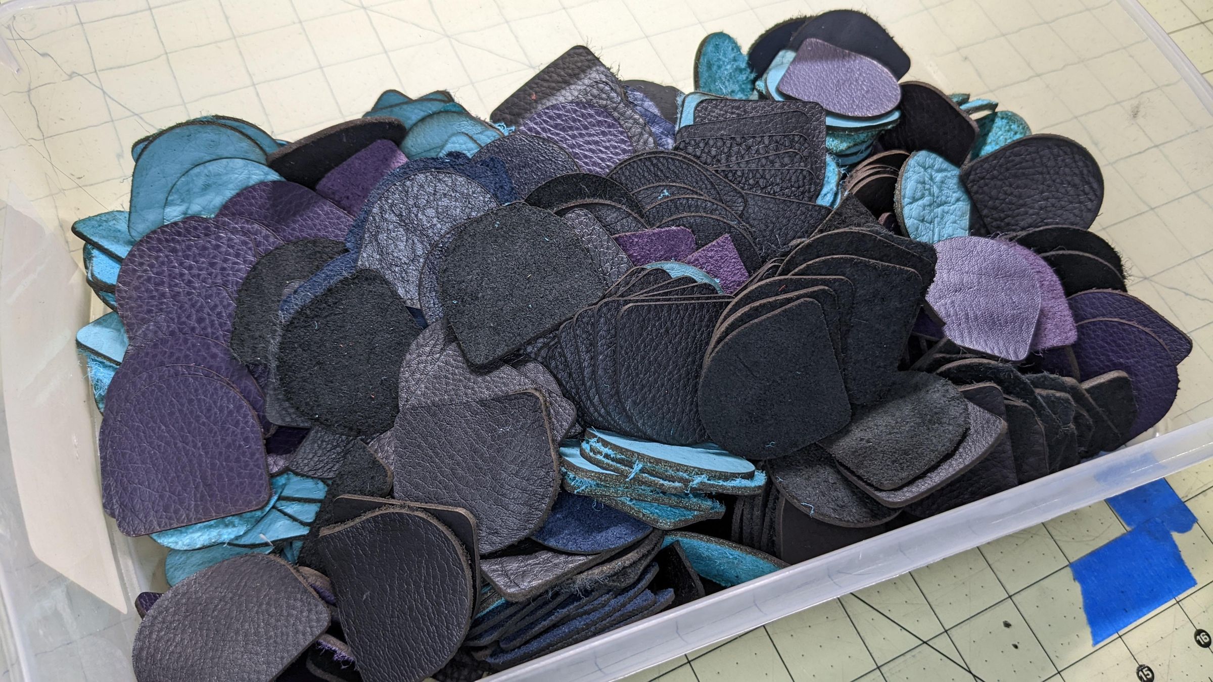 Scrap Leather Scales : 6 Steps (with Pictures) - Instructables