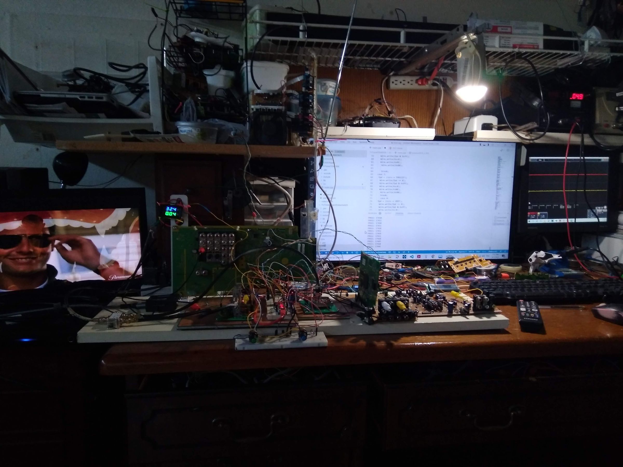 Phase-Locked Loop (PLL) Synthesizer : 8 Steps (with Pictures) - Instructables