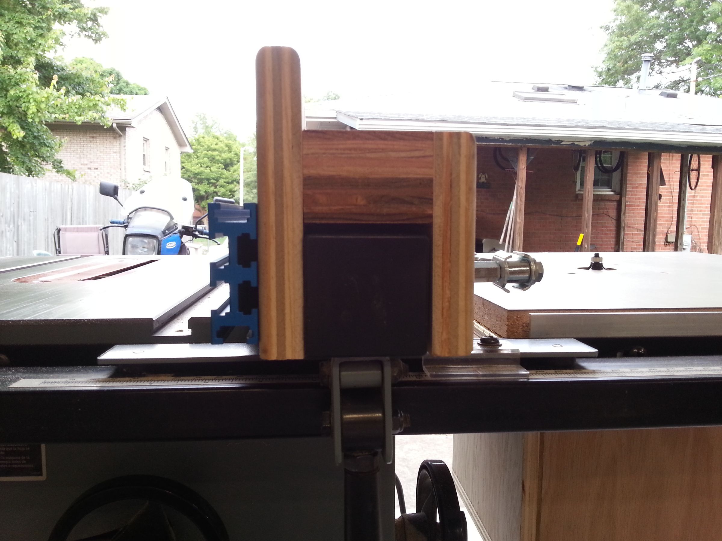 Auxiliary Aluminum T-track Fence for Your Table Saw for Under $50 : 12 ...