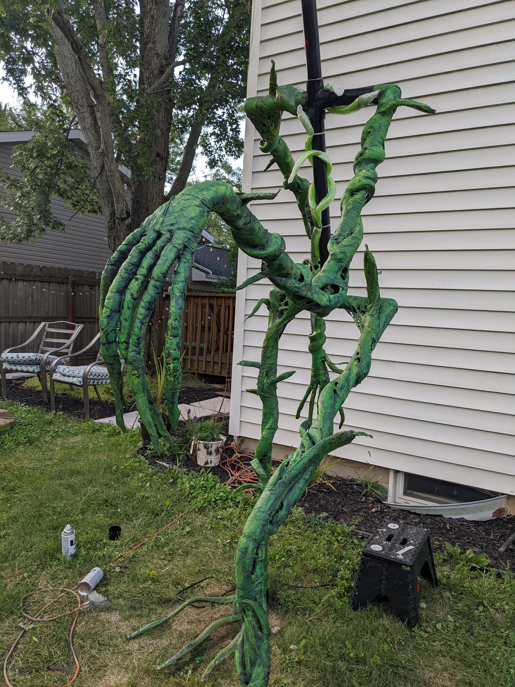 DIY 12ft Grimacing Pumpkin Monster Halloween Prop /Decoration : 5 Steps ...