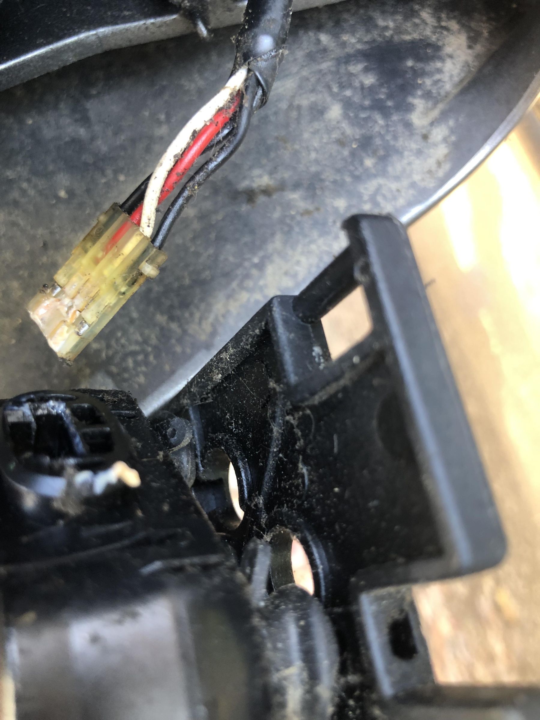 Repair 02-06 Toyota Camry Side Mirror : 3 Steps - Instructables