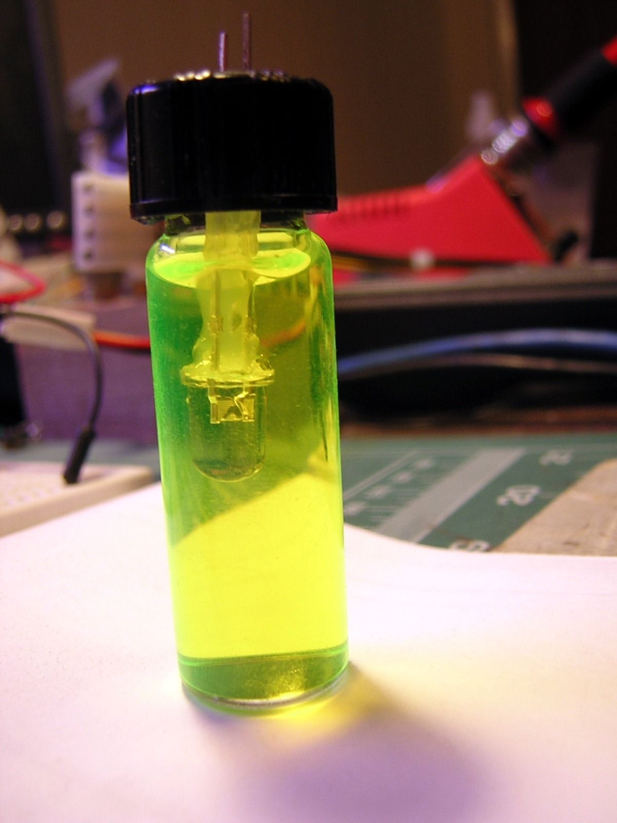 Create Homemade Fluorescent Black Light/UV Displays : 5 Steps ...