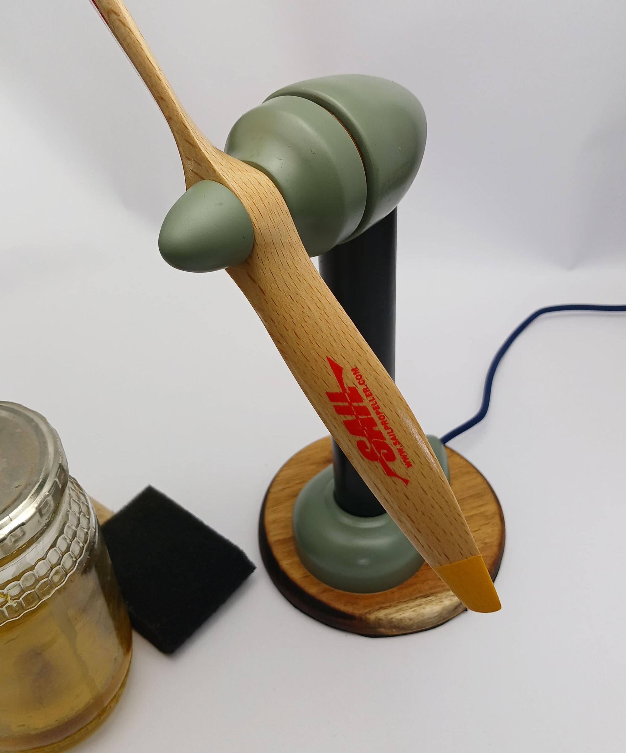 Make Your Own Wooden Propeller USB Desk Fan! : 9 Steps (with Pictures ...