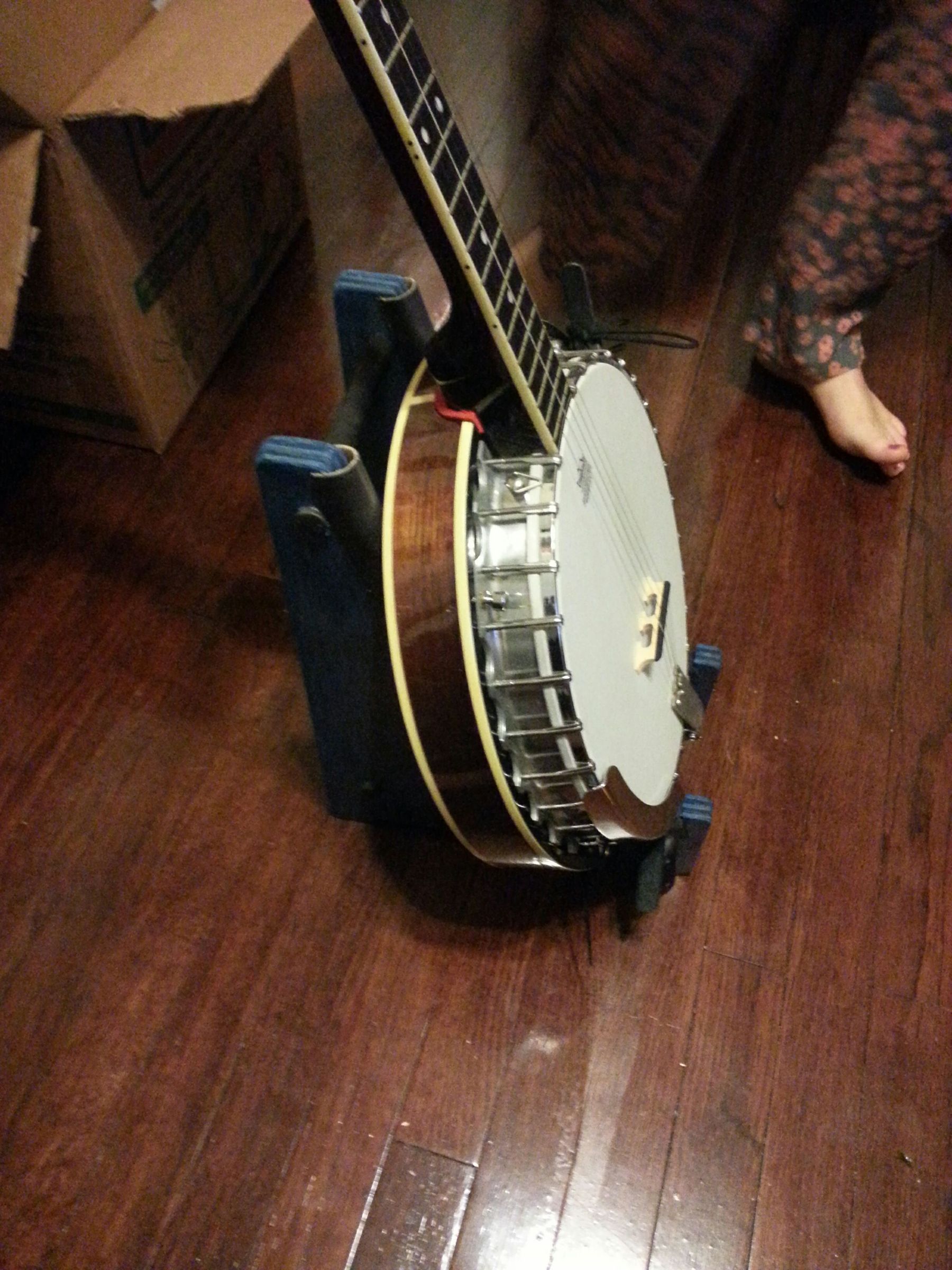 Bluesy Banjo Stand : 7 Steps - Instructables